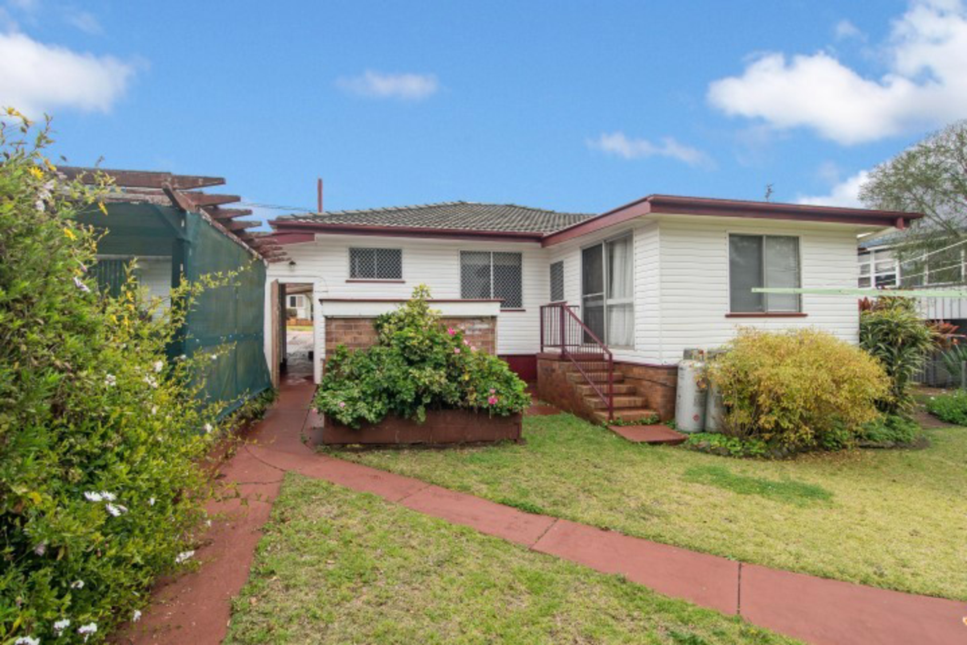 6 Corser Street Centenary Heights QLD - Property Details - LJ Hooker