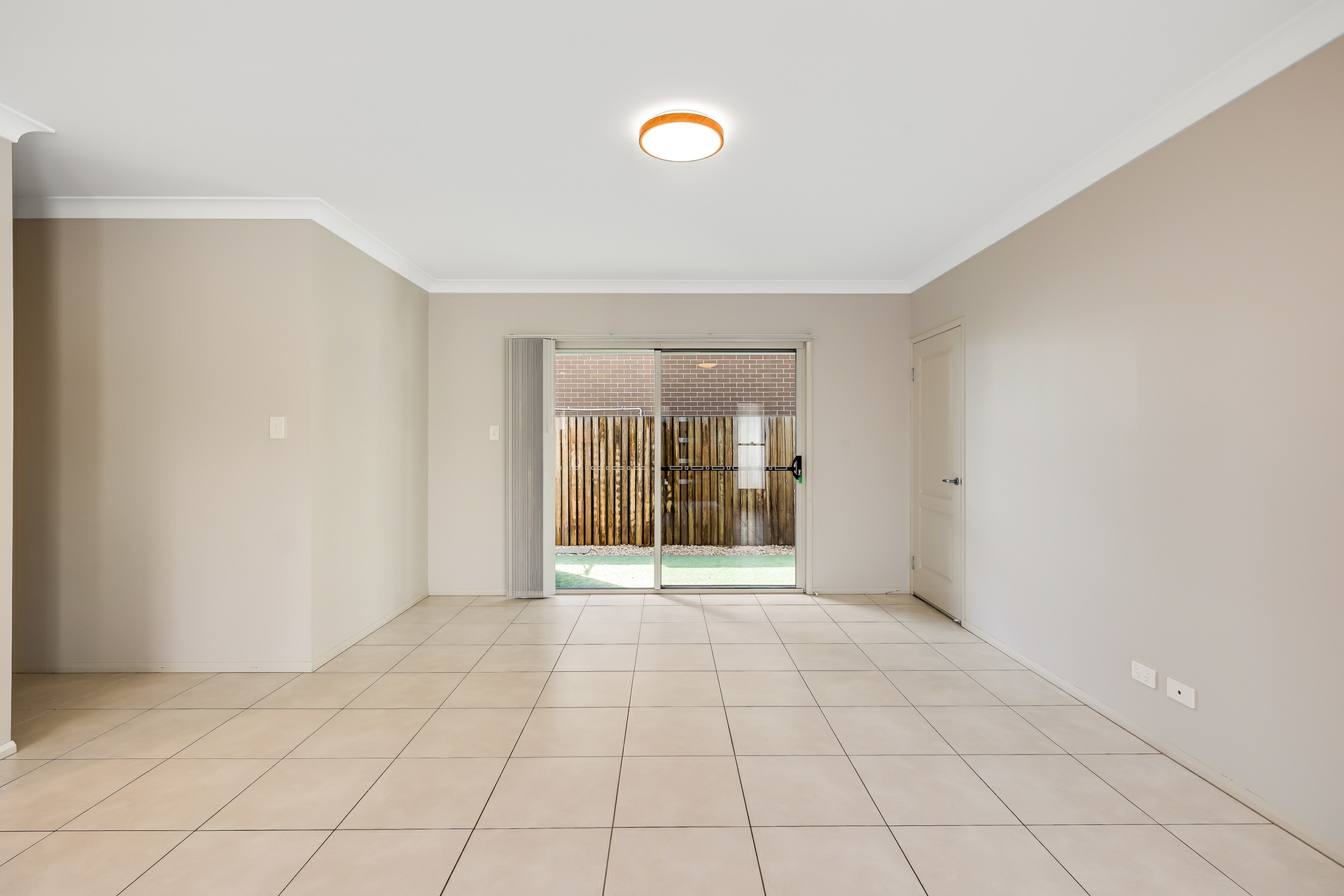 3/436 Hume Street Middle Ridge QLD - Unit for Rent - LJ Hooker