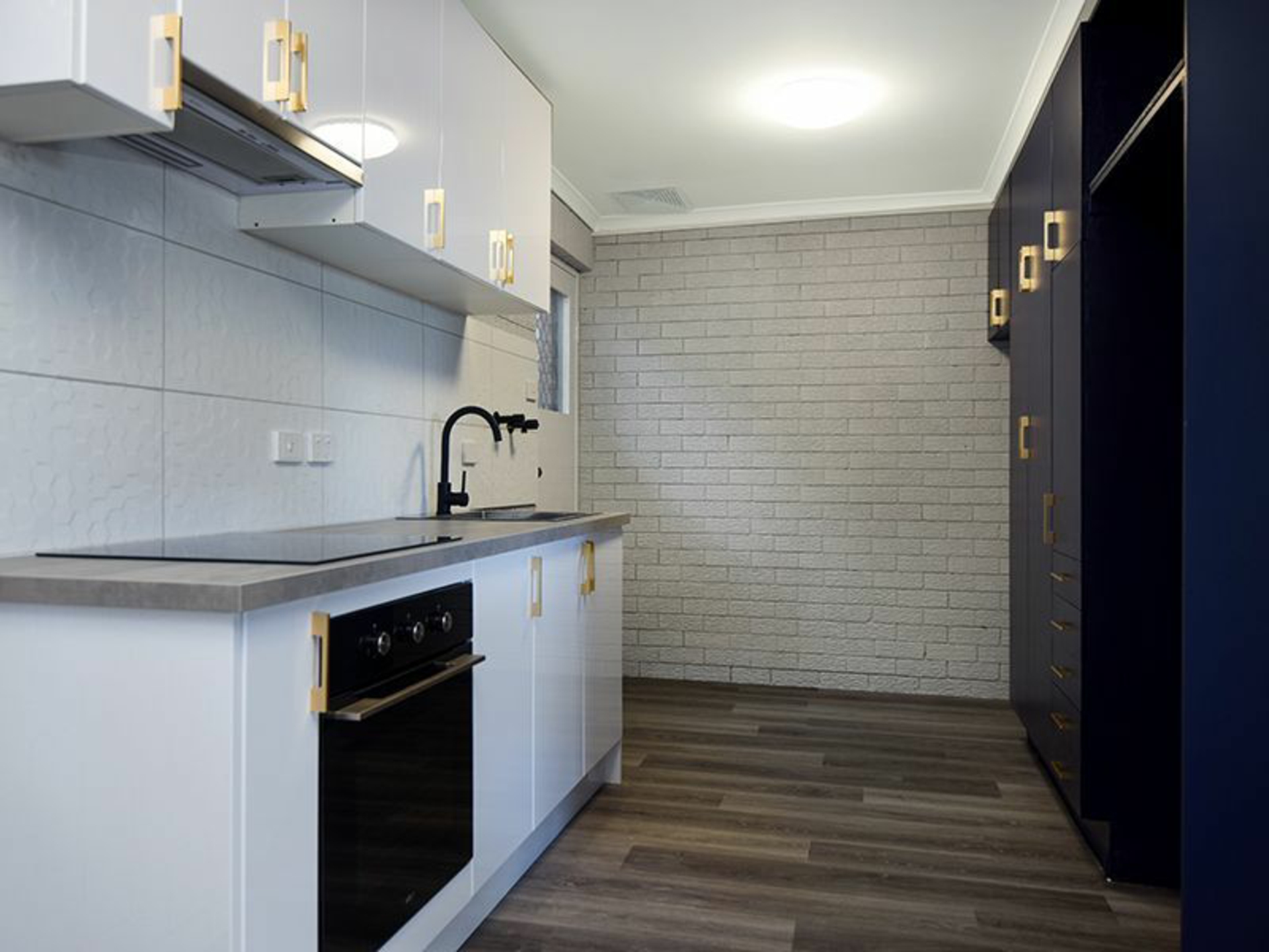 2/266 West Street Kearneys Spring QLD - Unit for Rent - LJ Hooker