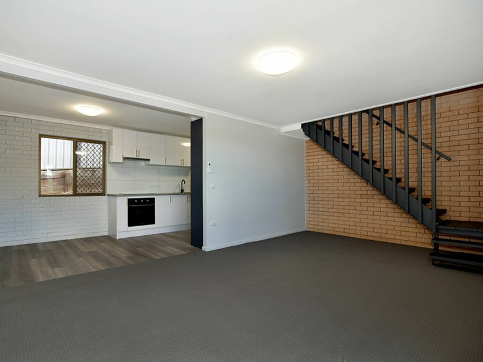 2/266 West Street Kearneys Spring QLD - Unit for Rent - LJ Hooker