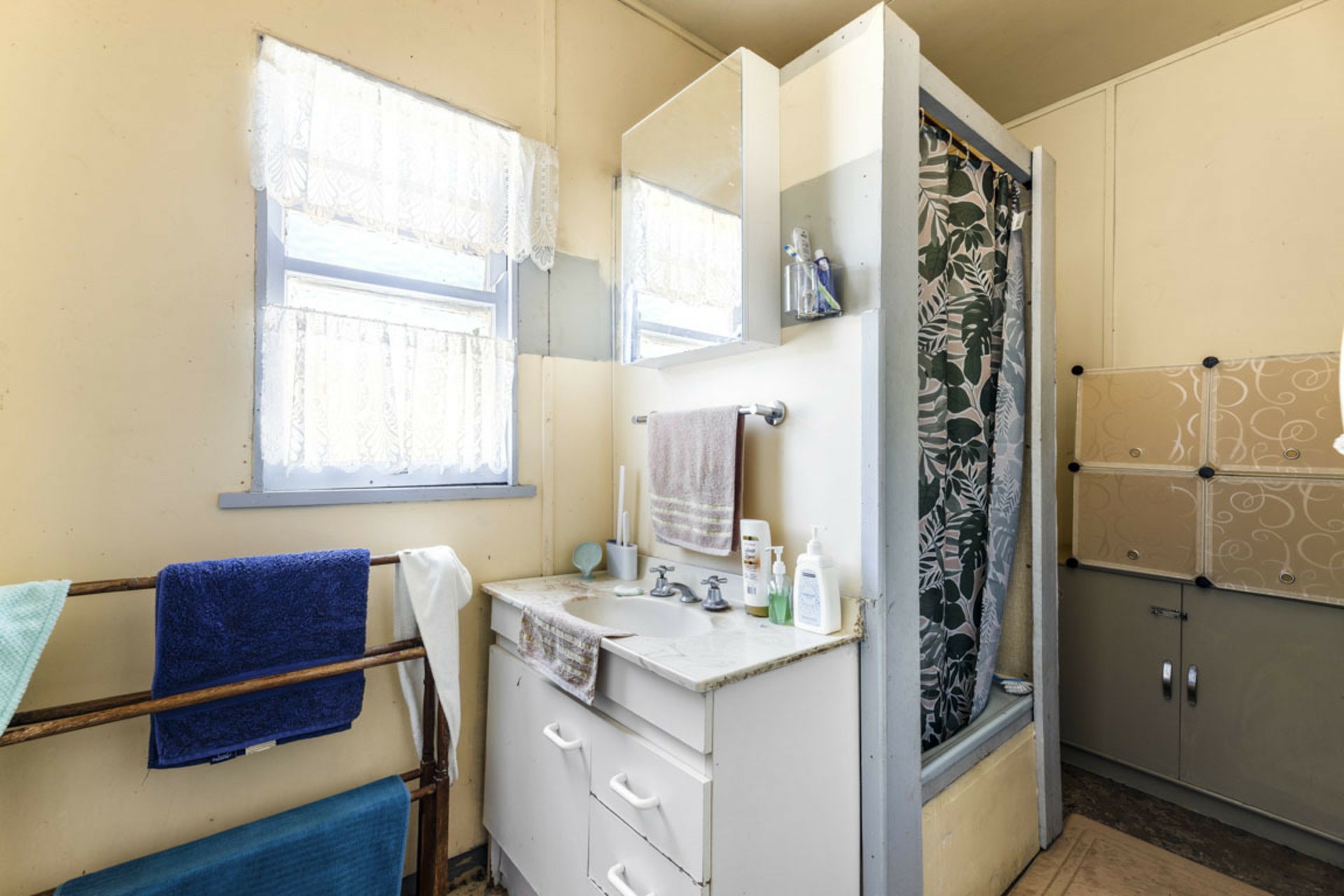 38 Jimbour Street Jandowae QLD - Property Details - LJ Hooker