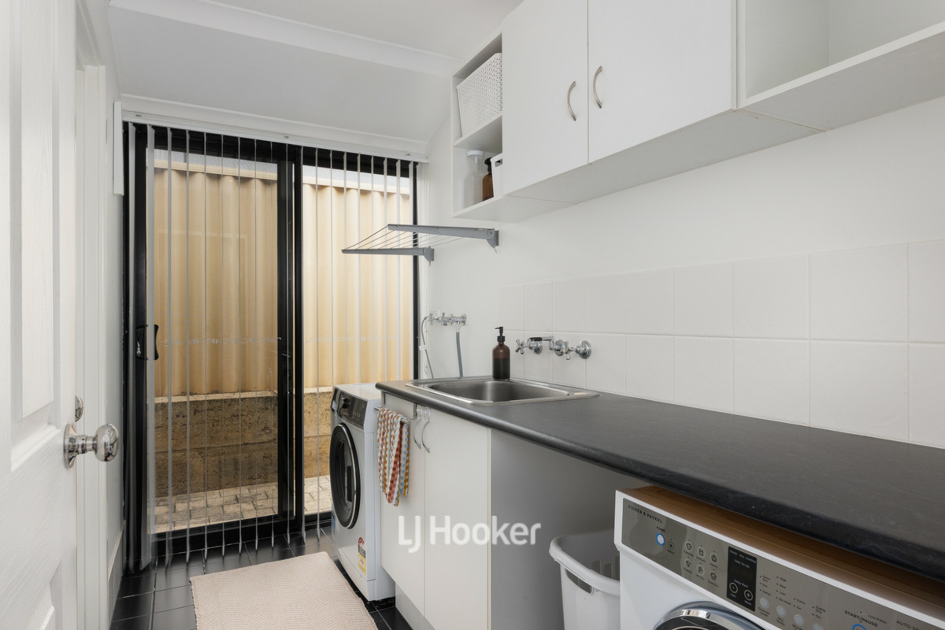 10 Robinhood Road Dalyellup WA - House for Sale - LJ Hooker