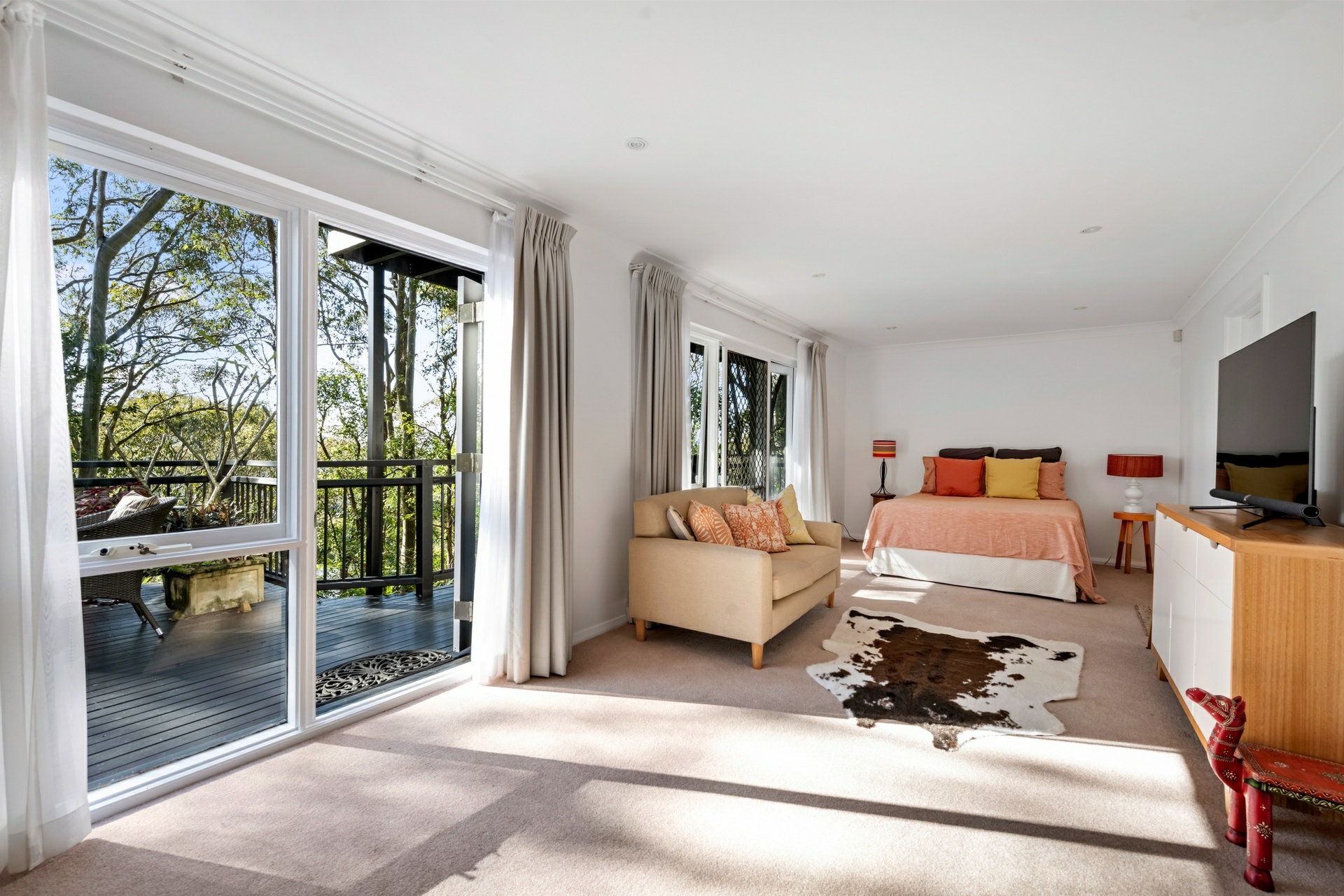 2 Riviera Avenue Avalon Beach NSW - Property Details - LJ Hooker