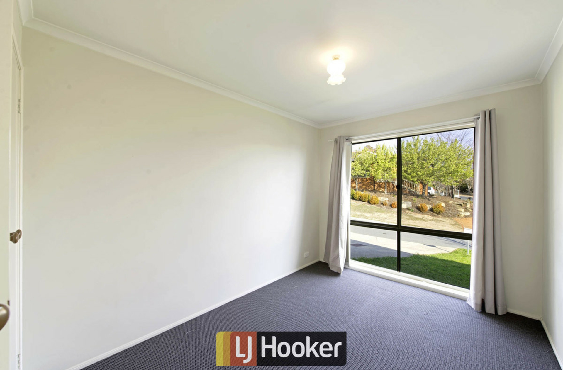 14 Hughes Crescent Ngunnawal ACT - Property Details - LJ Hooker