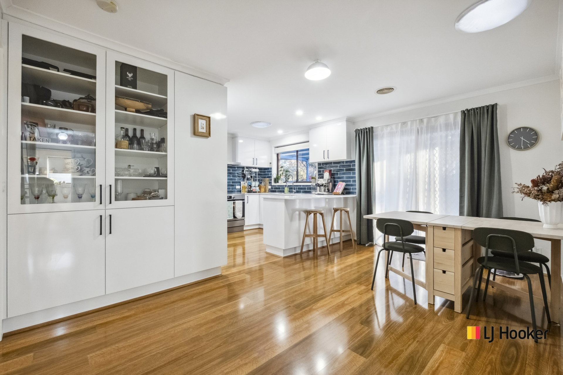 6 Mudie Place Charnwood ACT - Property Details - LJ Hooker