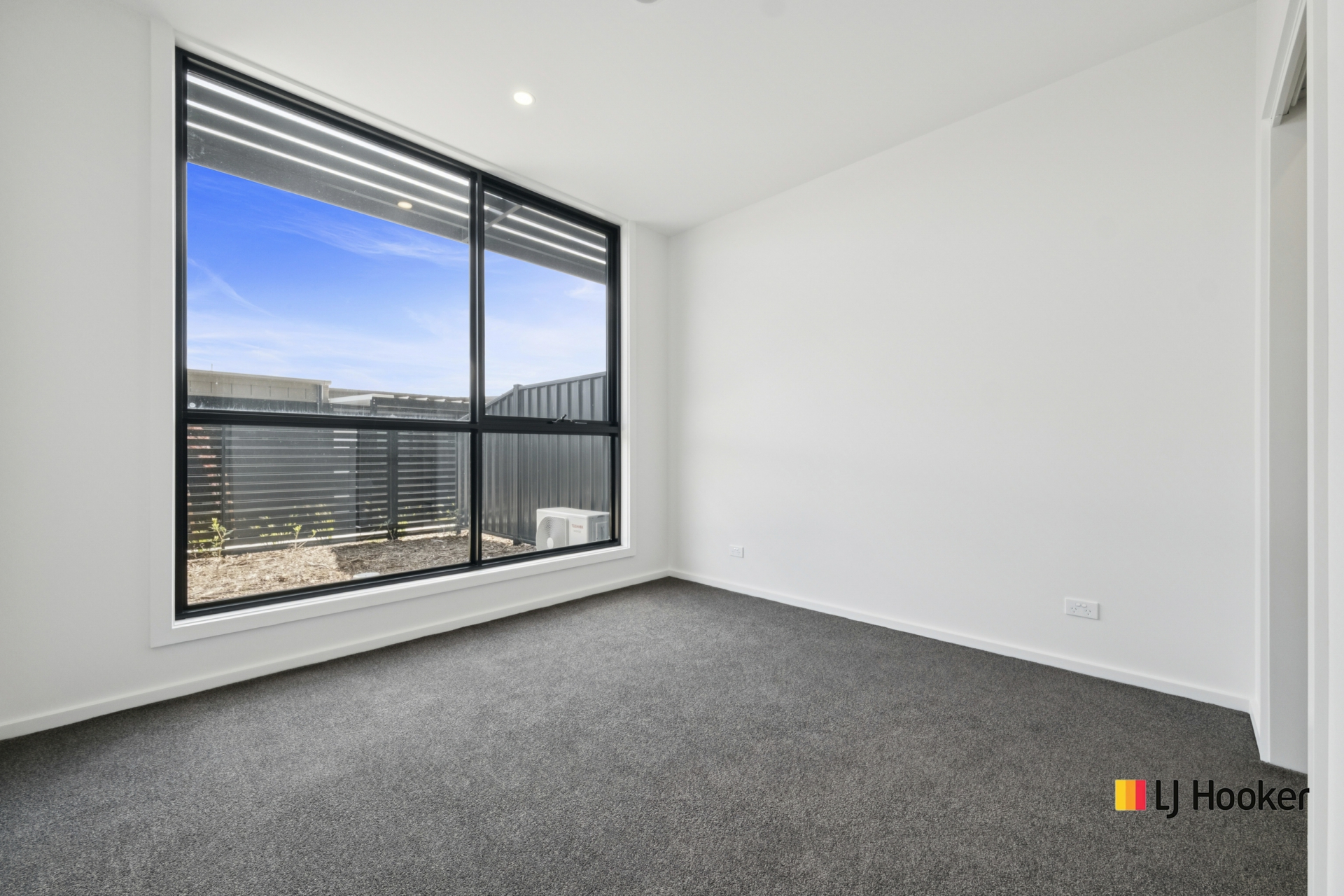 8/6 Inge King Crescent Whitlam ACT - Property Details - LJ Hooker
