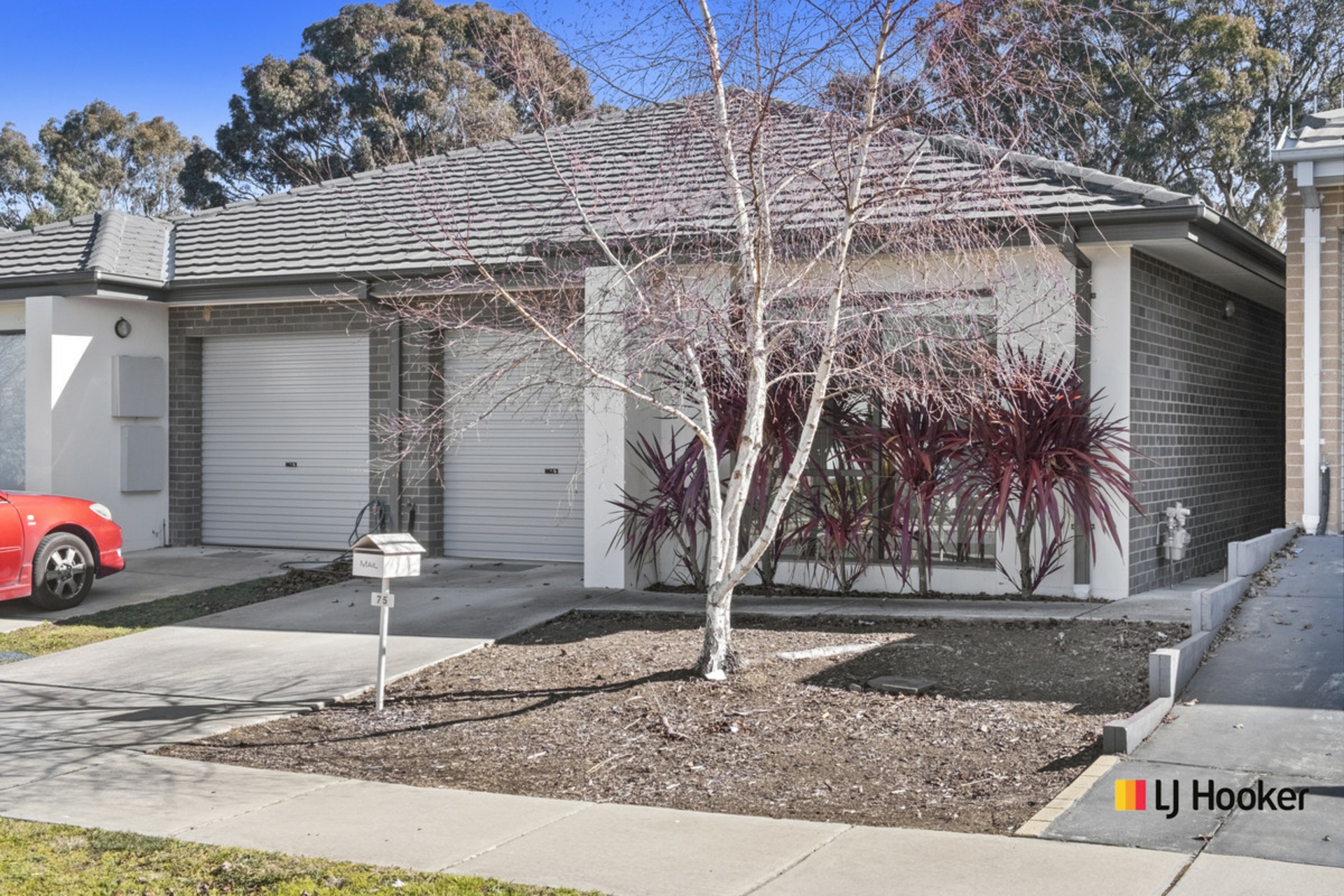 75 Rockwood Street Casey ACT - House for Rent - LJ Hooker