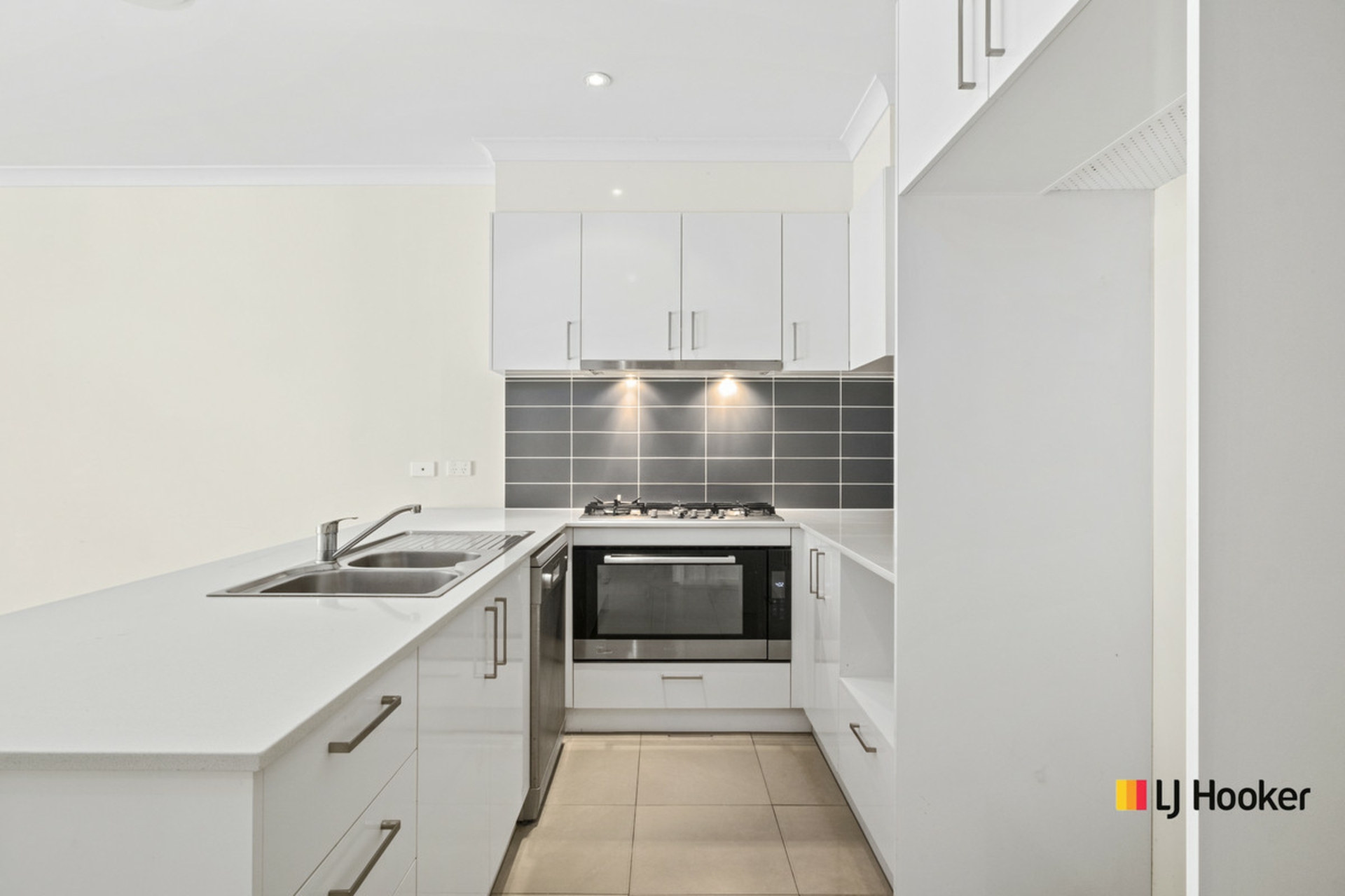 75 Rockwood Street Casey ACT - House for Rent - LJ Hooker