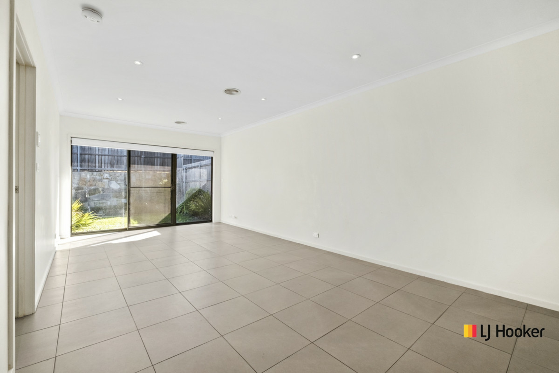 75 Rockwood Street Casey ACT - House for Rent - LJ Hooker