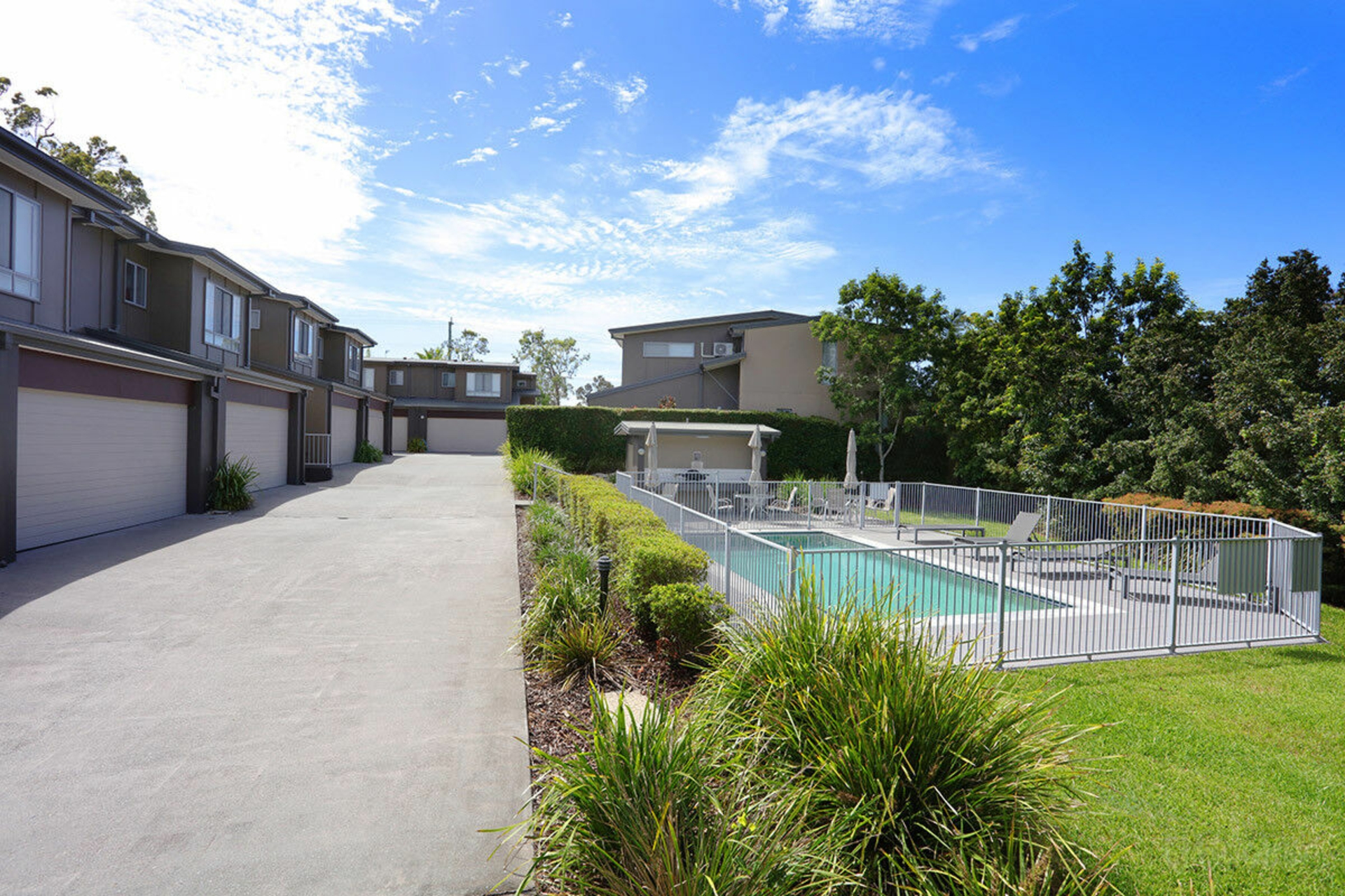 12/446 Pine Ridge Road Coombabah QLD - Property Details - LJ Hooker