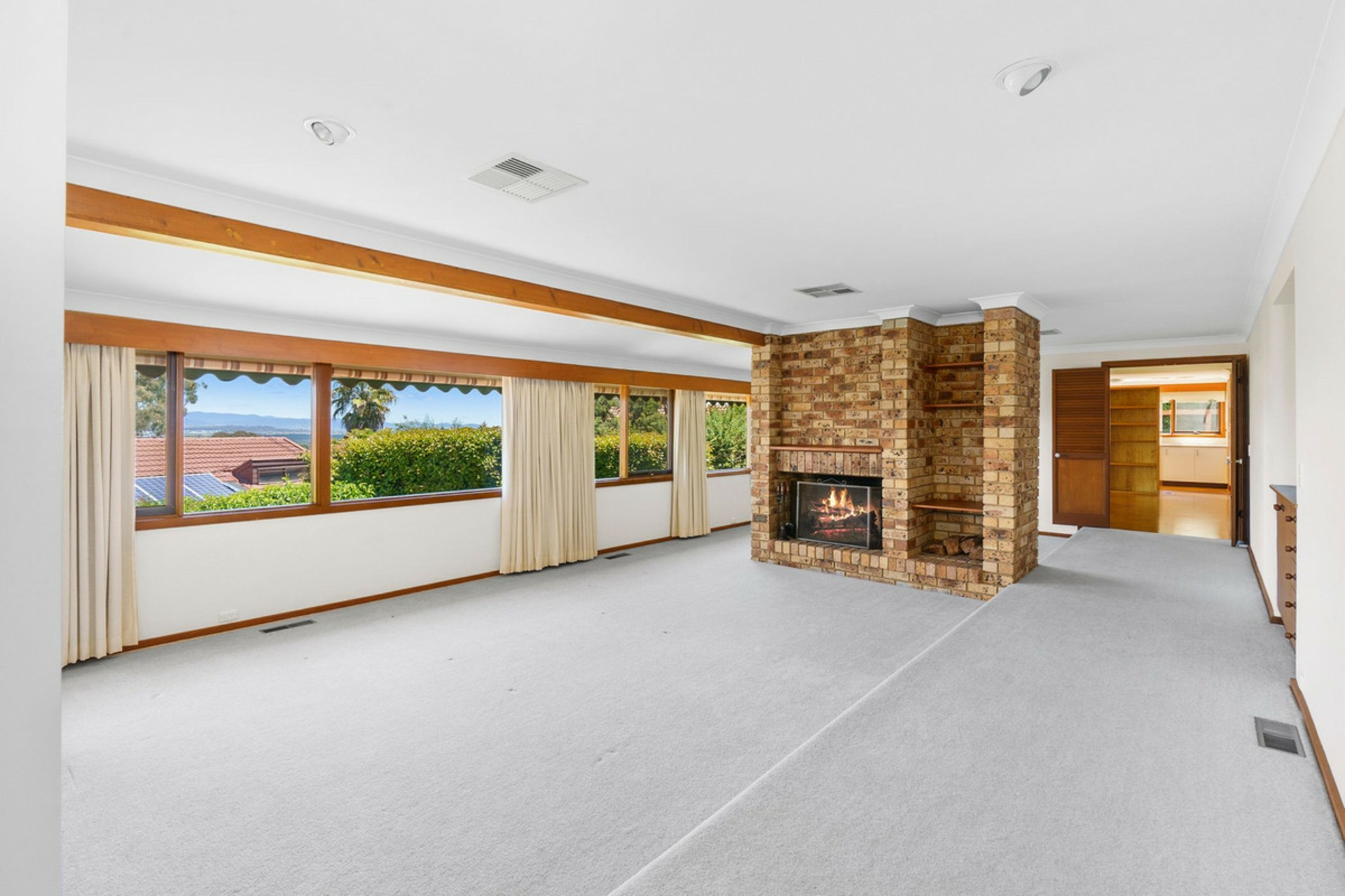 20 Couvreur Street Garran ACT - Property Details - LJ Hooker