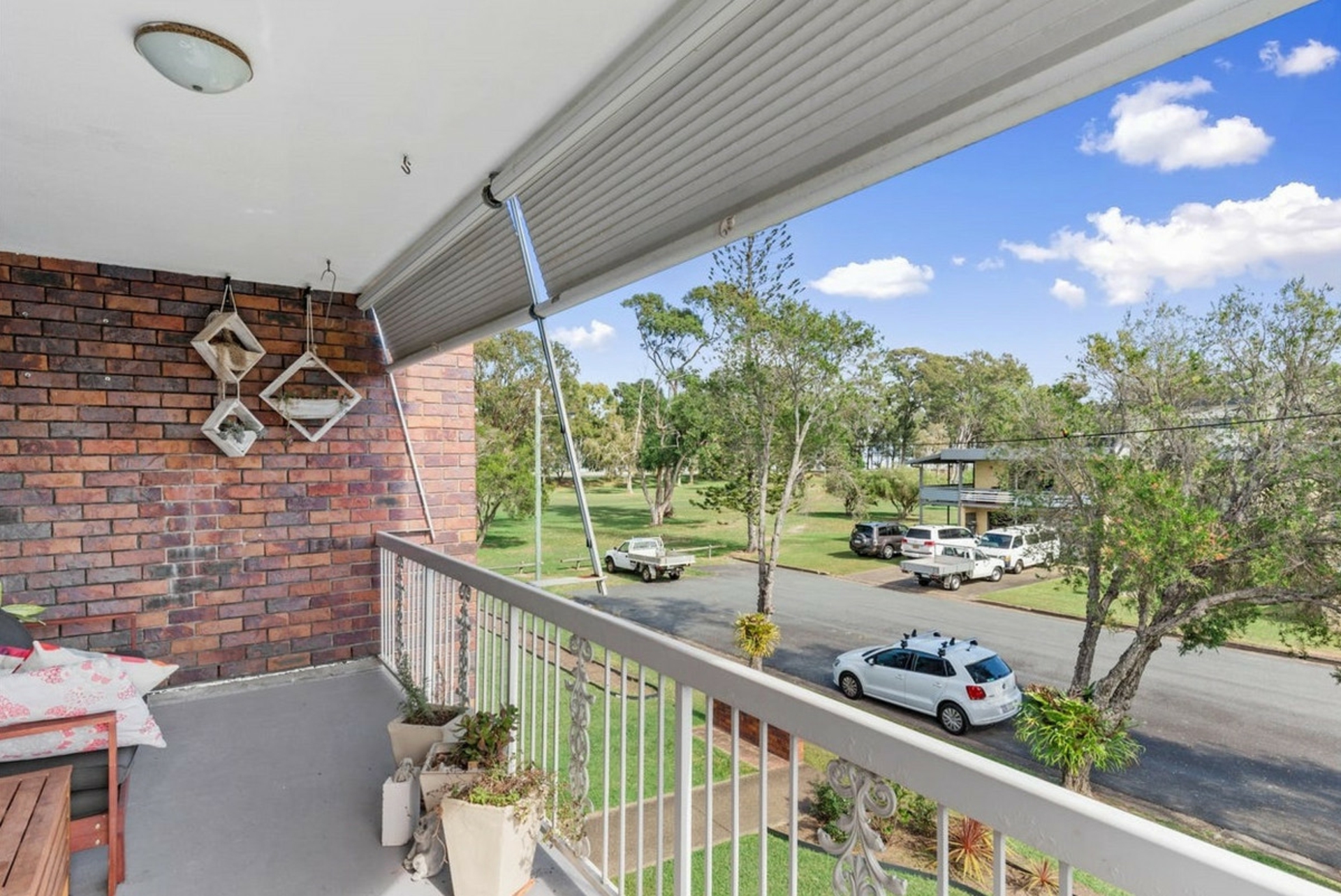 4/2A View Street Woody Point QLD - Unit for Rent - LJ Hooker