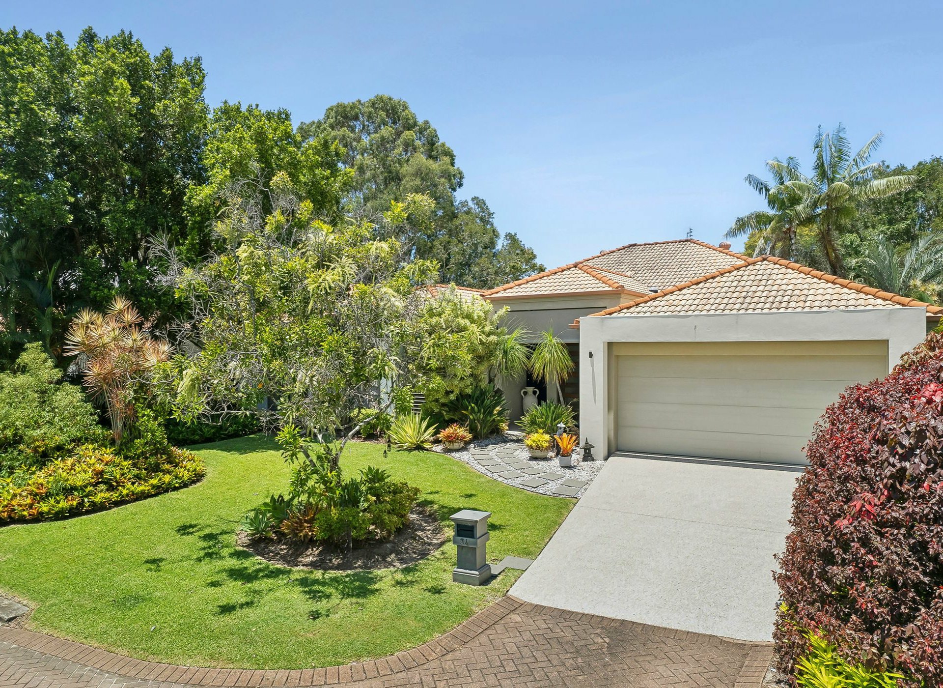 34 Baker-Finch Place Twin Waters QLD - Property Details - LJ Hooker