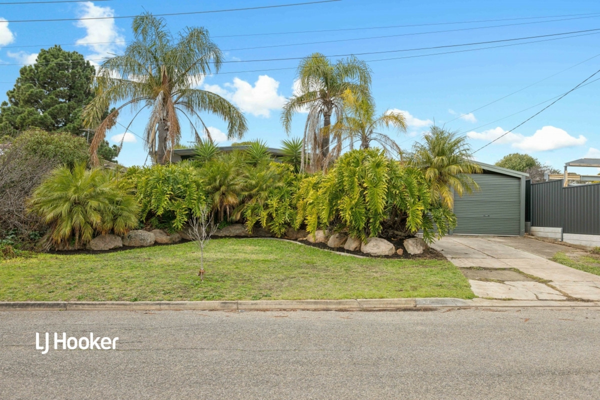 33 Quebec Drive Modbury Heights SA - Property Details - LJ Hooker