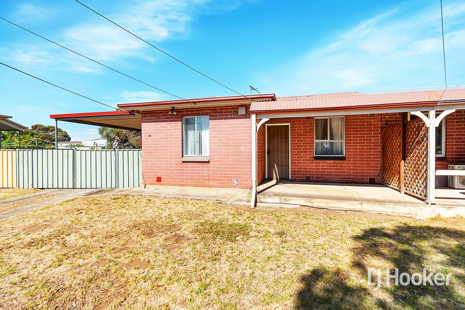 8 Mackay Crescent Parafield Gardens SA - Property Details - LJ Hooker