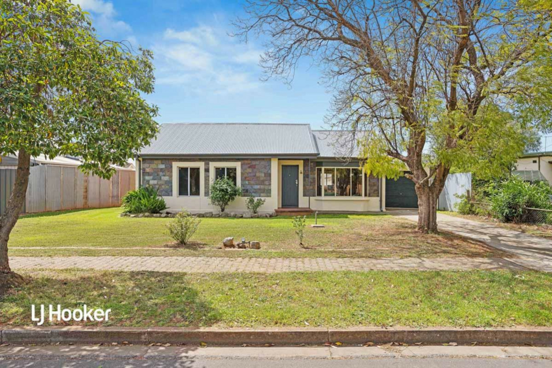 14 Pilsdon Street Davoren Park SA - Property Details - LJ Hooker