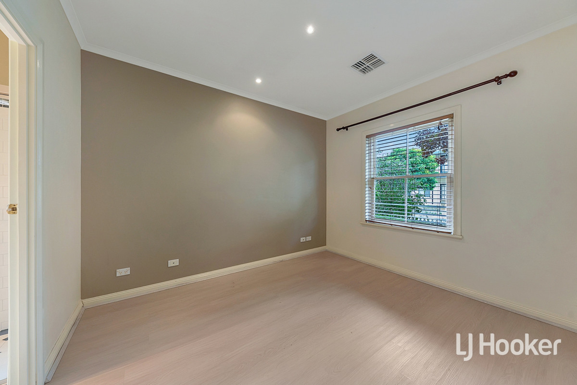 47 Mallard Crescent Mawson Lakes SA - Property Details - LJ Hooker