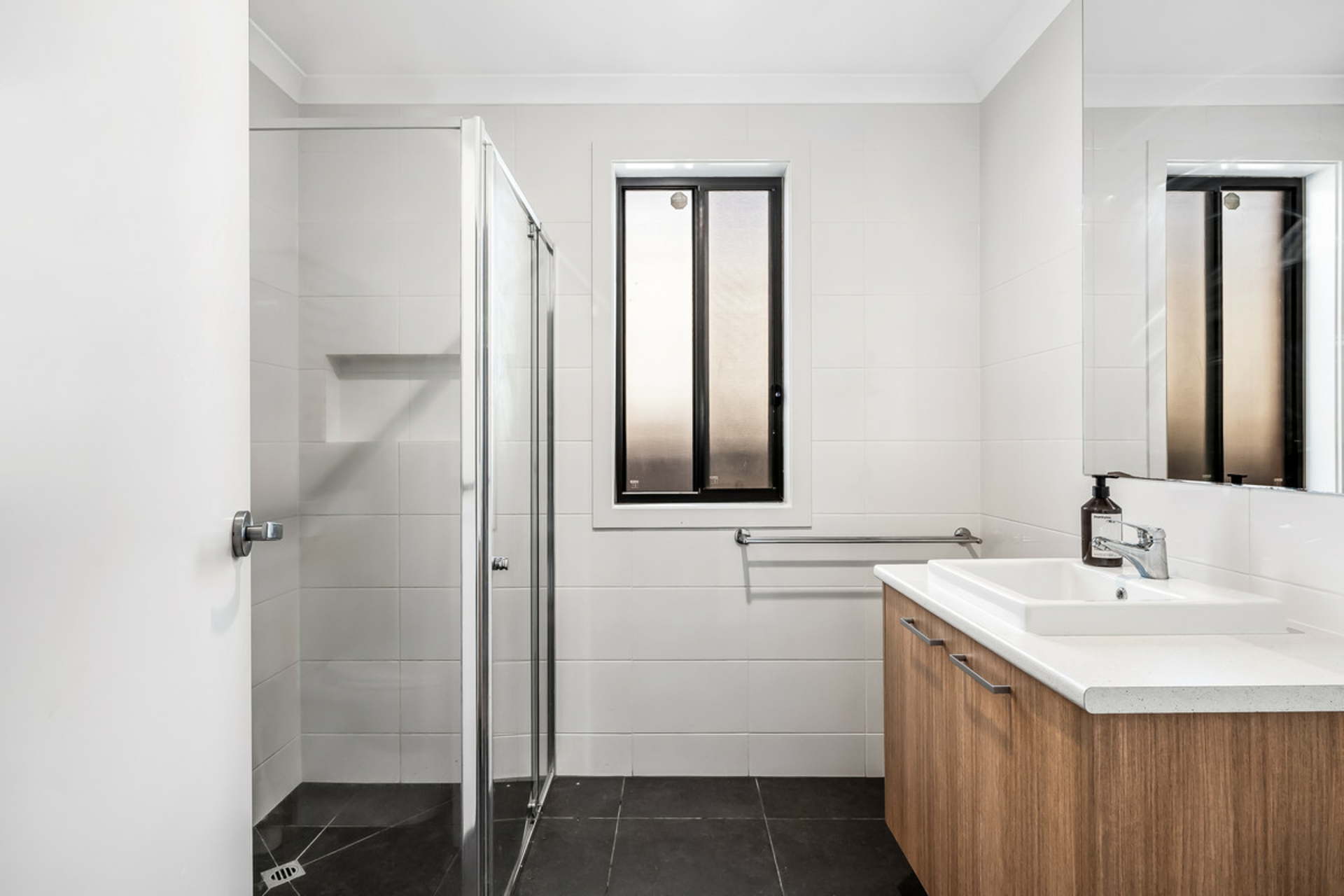 98 Keane Avenue Munno Para West SA - House for Rent - LJ Hooker