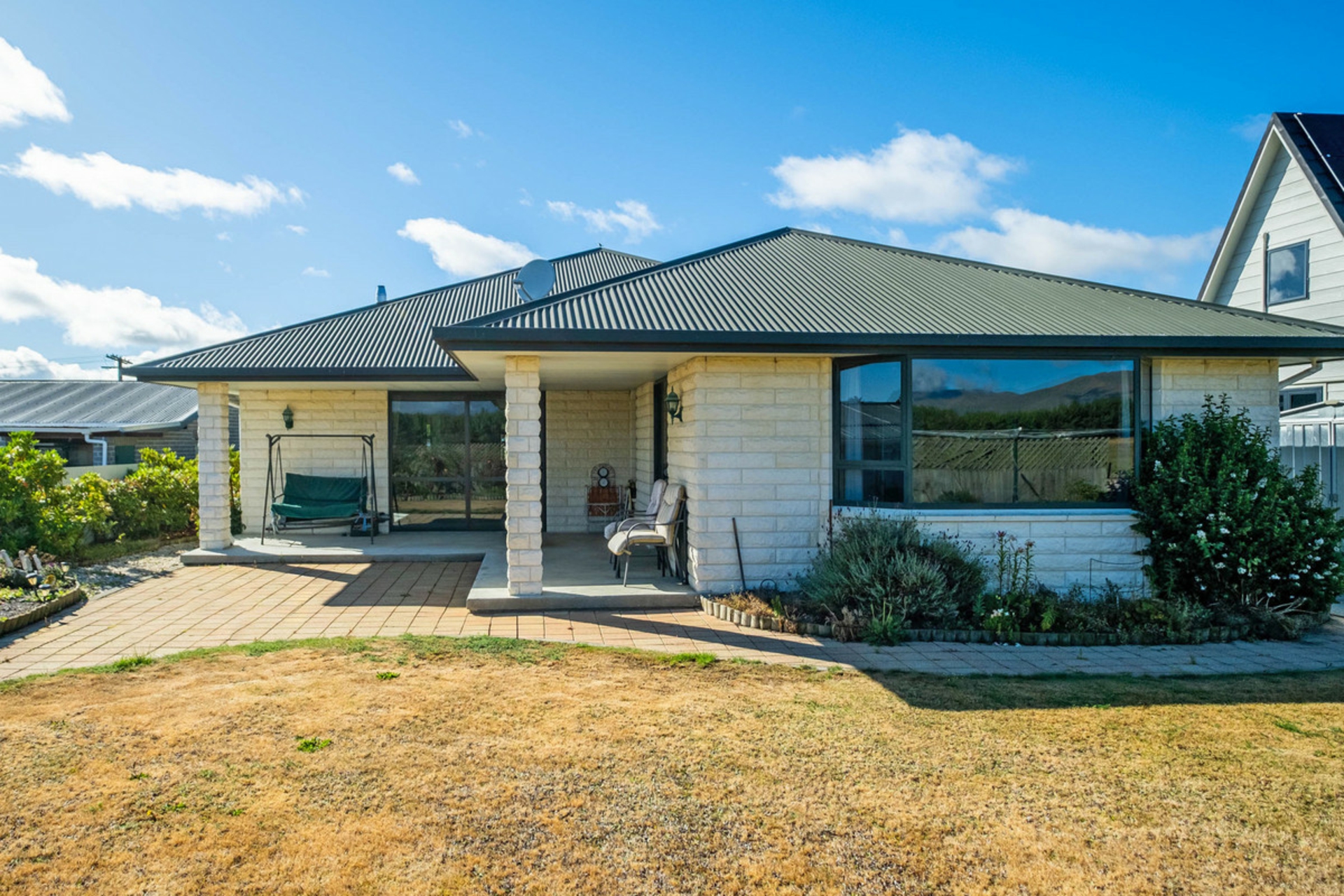 16 Ayr Street Fairlie Canterbury - Property Details - LJ Hooker