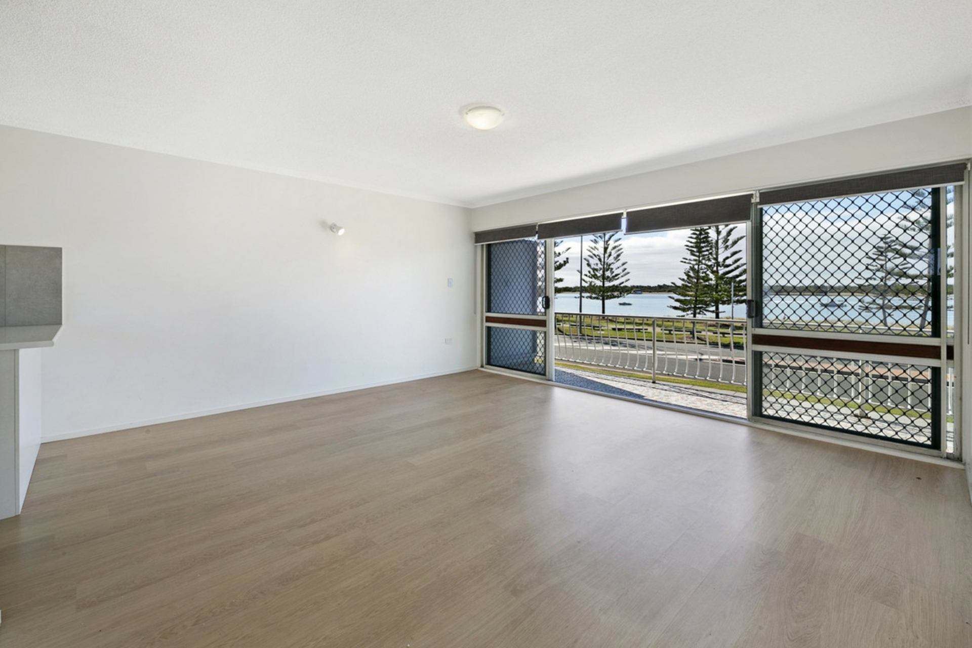 5/402 Marine Parade Biggera Waters QLD - Property Details - LJ Hooker