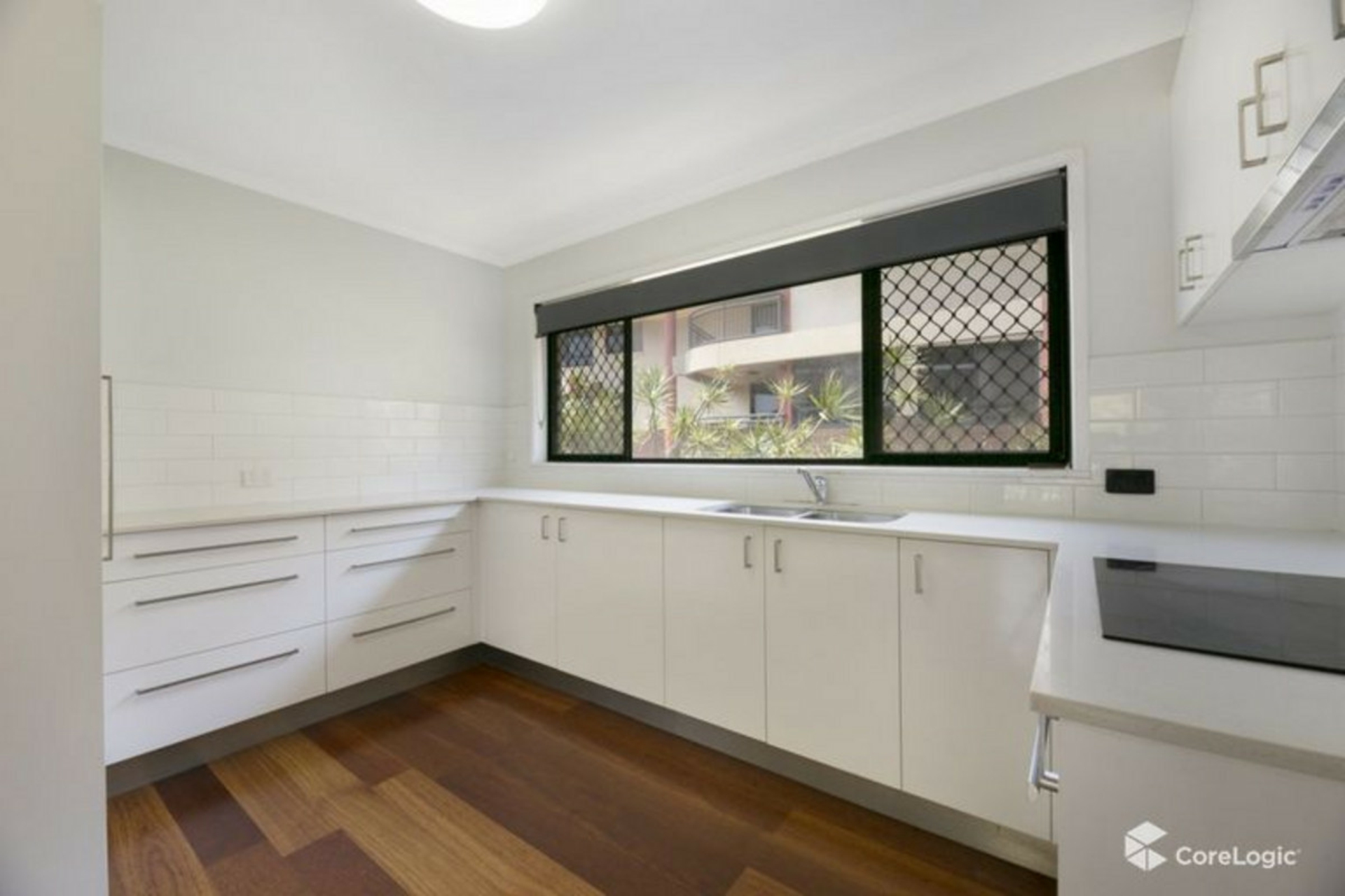 6/278 Marine Parade Labrador QLD - Property Details - LJ Hooker