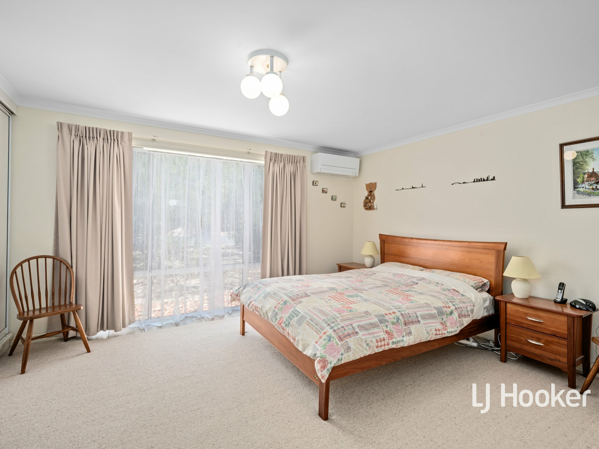 8 Hillside Gardens Desert Springs NT - Property Details - LJ Hooker