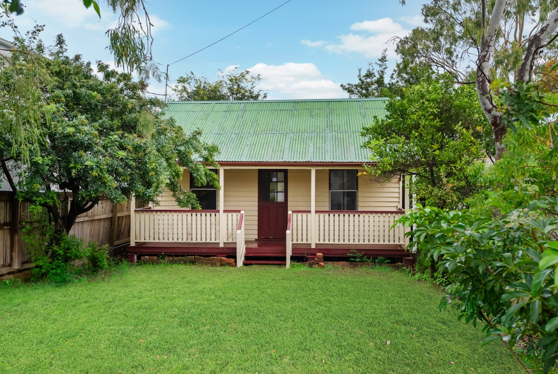 271 Richmond Road Morningside QLD - Property Details - LJ Hooker