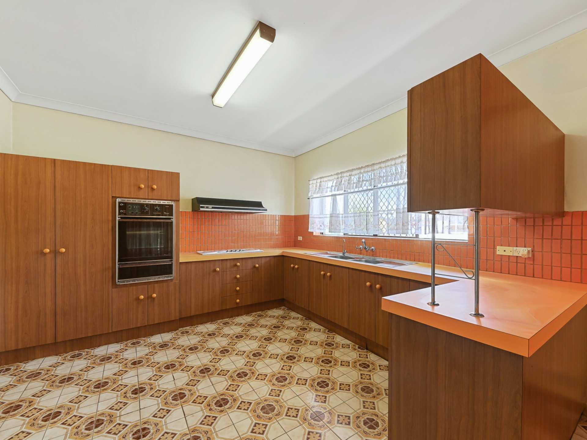 1 Delan Street Chermside West QLD - Property Details - LJ Hooker