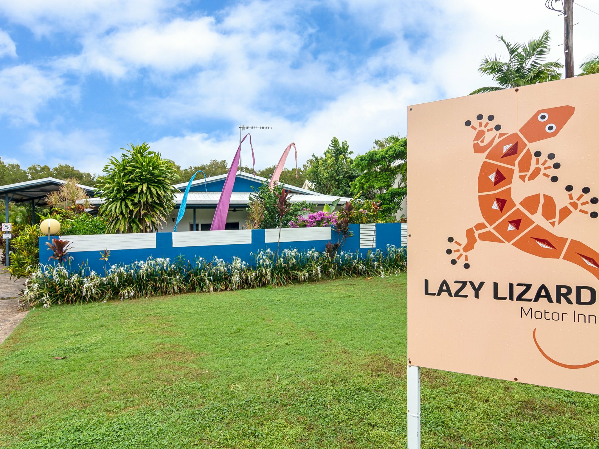 16 Lazy Lizard/121 Davidson Street Port Douglas QLD - Property Details - LJ Hooker