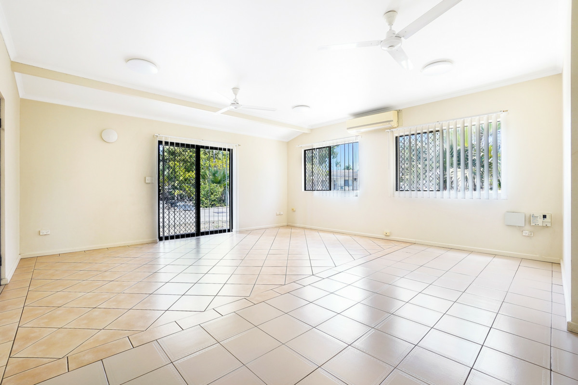 1/2 Hope Court Leanyer NT - Property Details - LJ Hooker