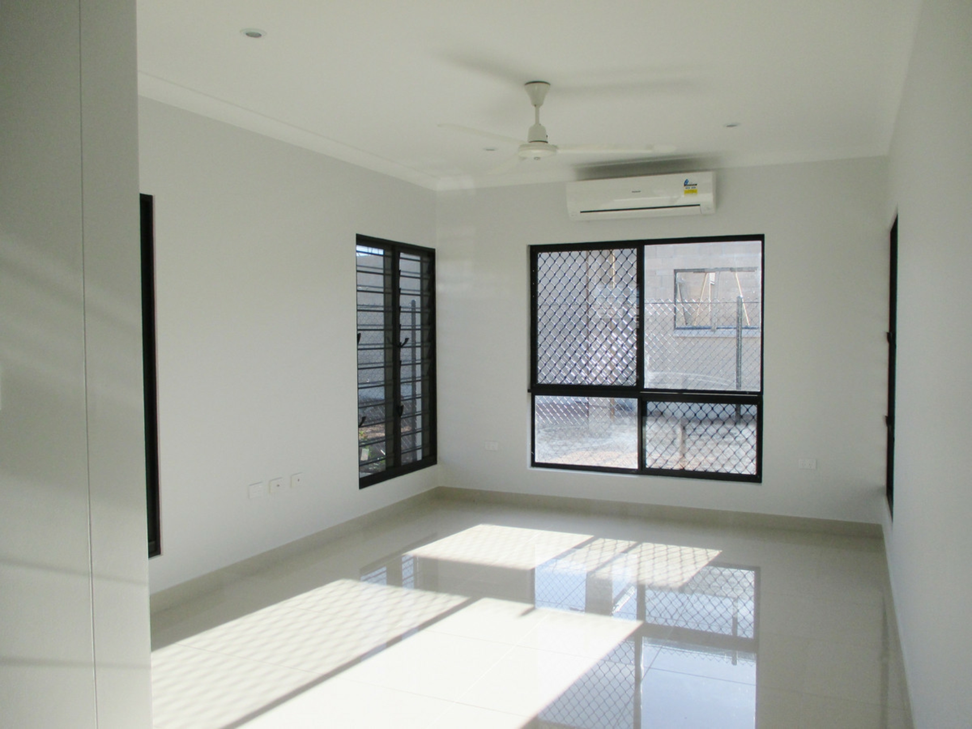 1/9 Bailey Crescent Muirhead NT - Property Details - LJ Hooker