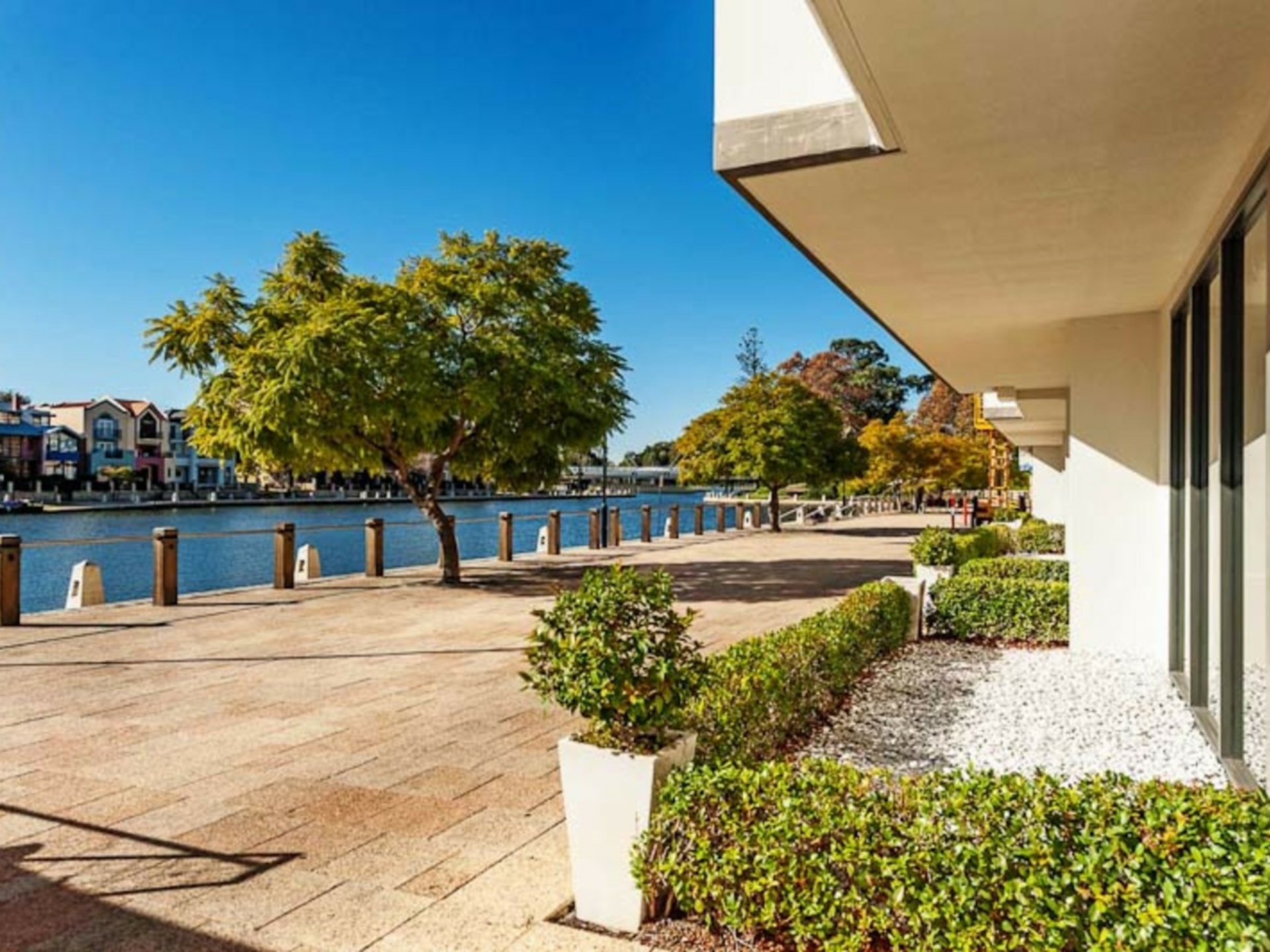 1/50 Royal Street East Perth WA - Property Details - LJ Hooker