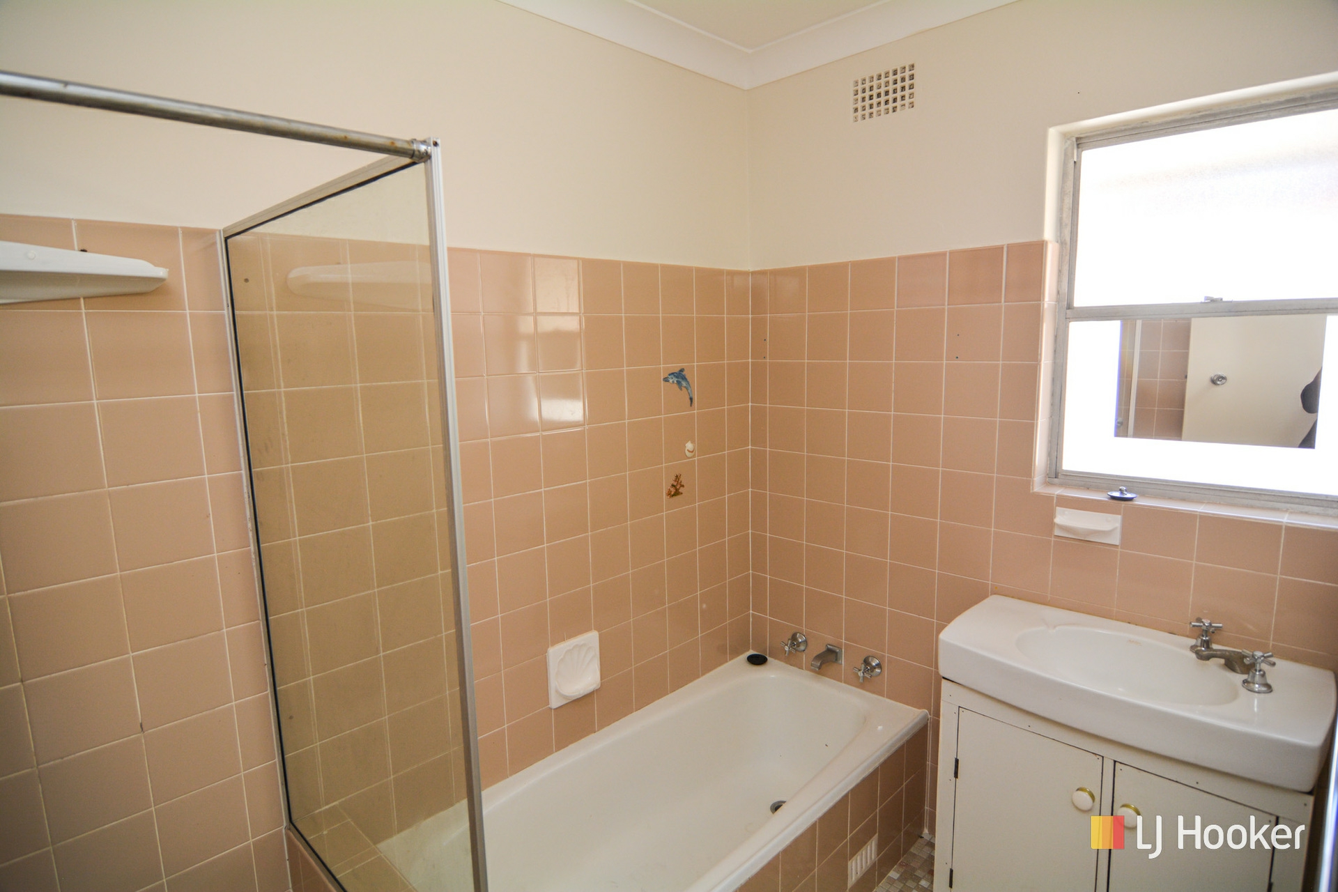 27 Amiens Street Lithgow NSW - House for Rent - LJ Hooker