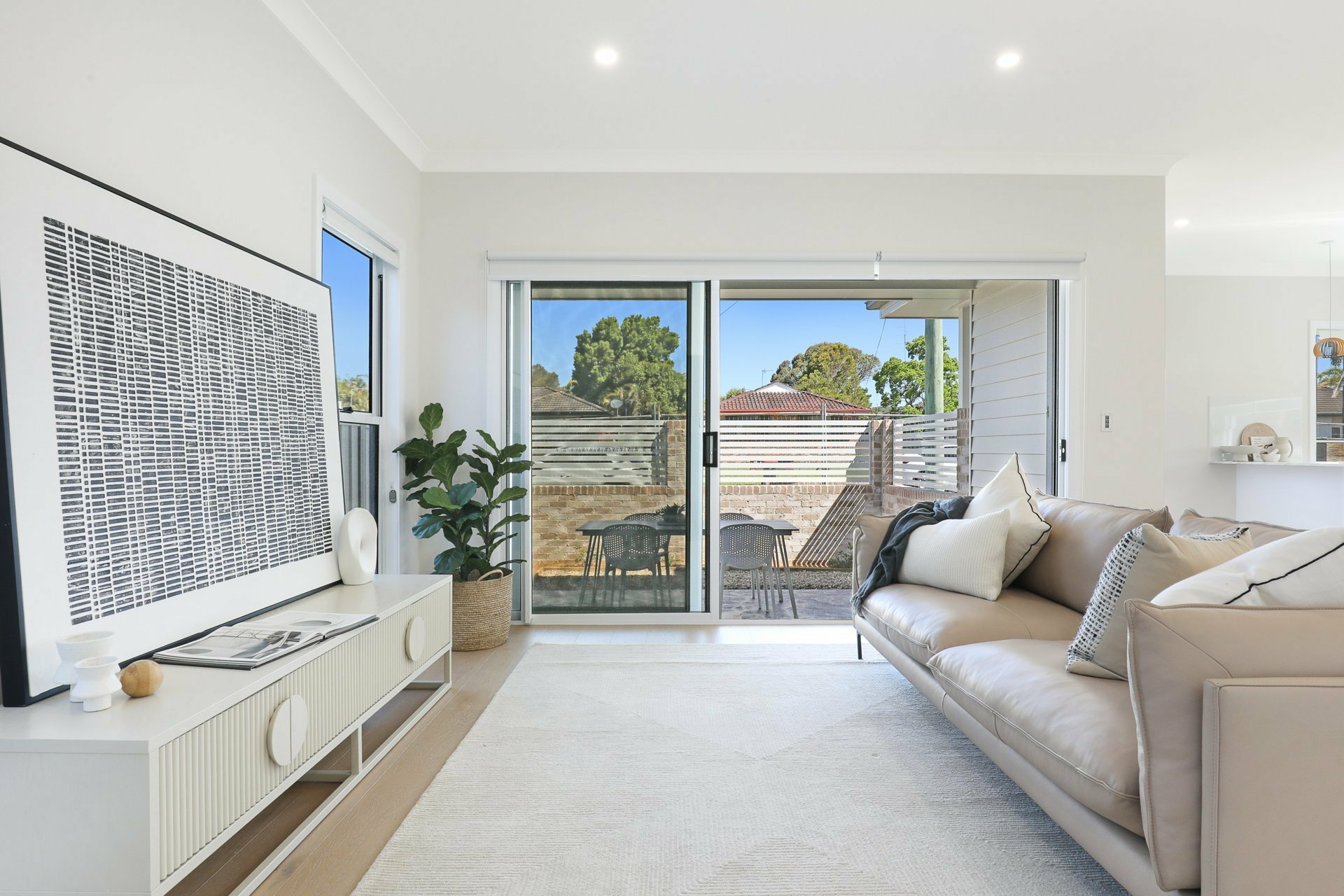 10 Miller Street Oak Flats NSW - Property Details - LJ Hooker