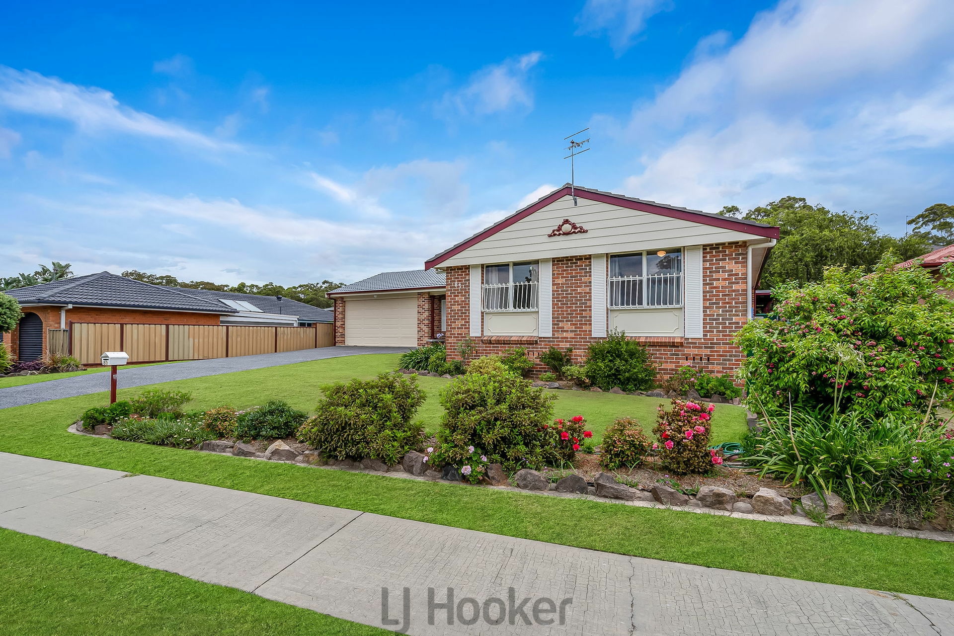 83 Fencott Drive Jewells NSW - Property Details - LJ Hooker