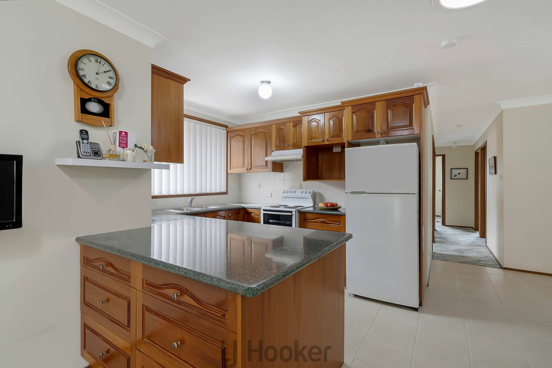 83 Fencott Drive Jewells NSW - Property Details - LJ Hooker