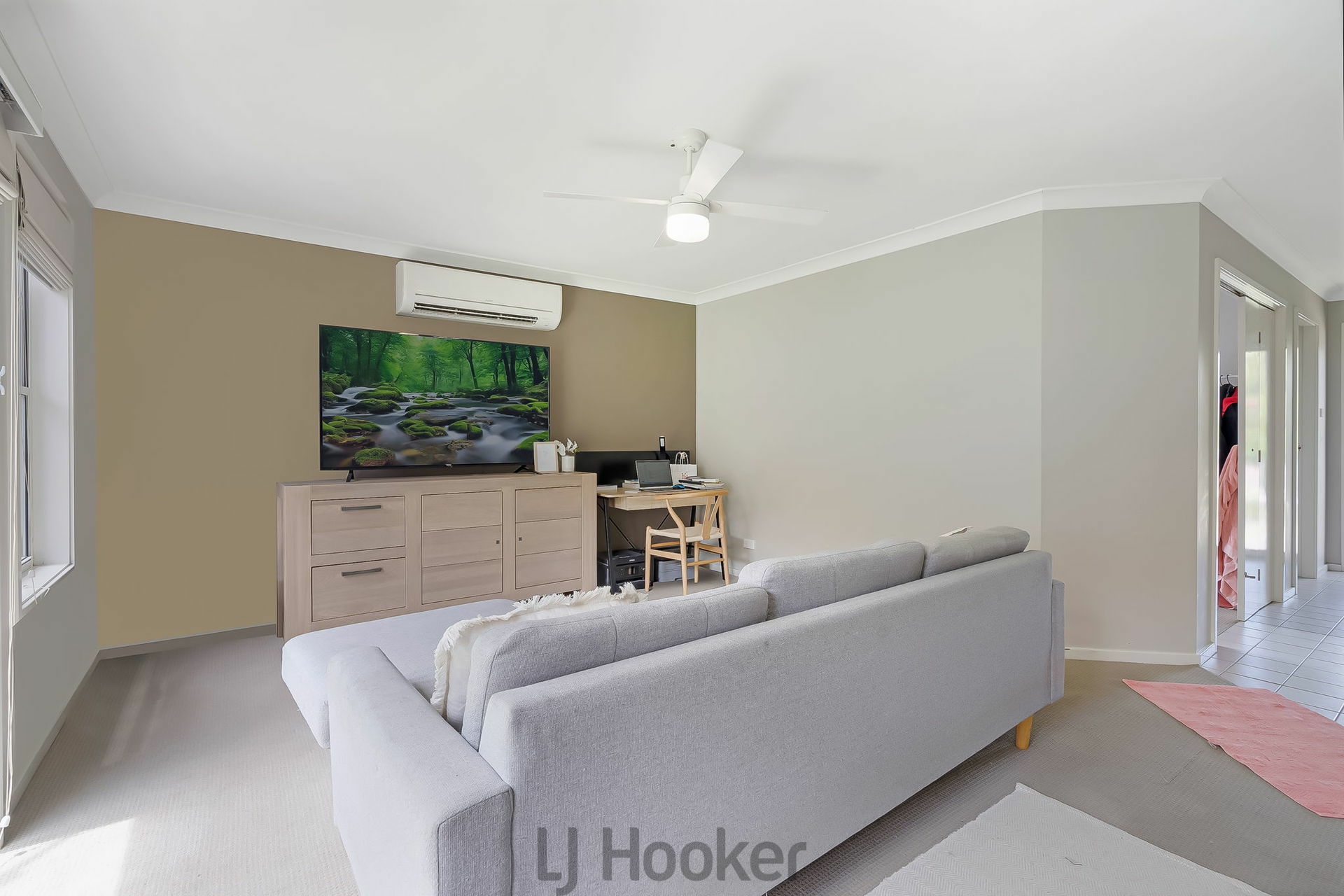 31 Harmony Crescent Mount Hutton NSW - Property Details - LJ Hooker