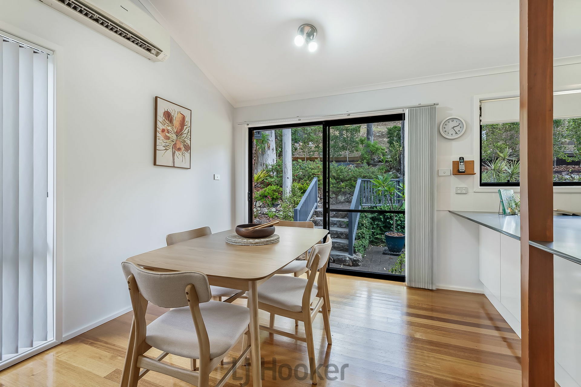 10 Leasingham Close Eleebana NSW - Property Details - LJ Hooker