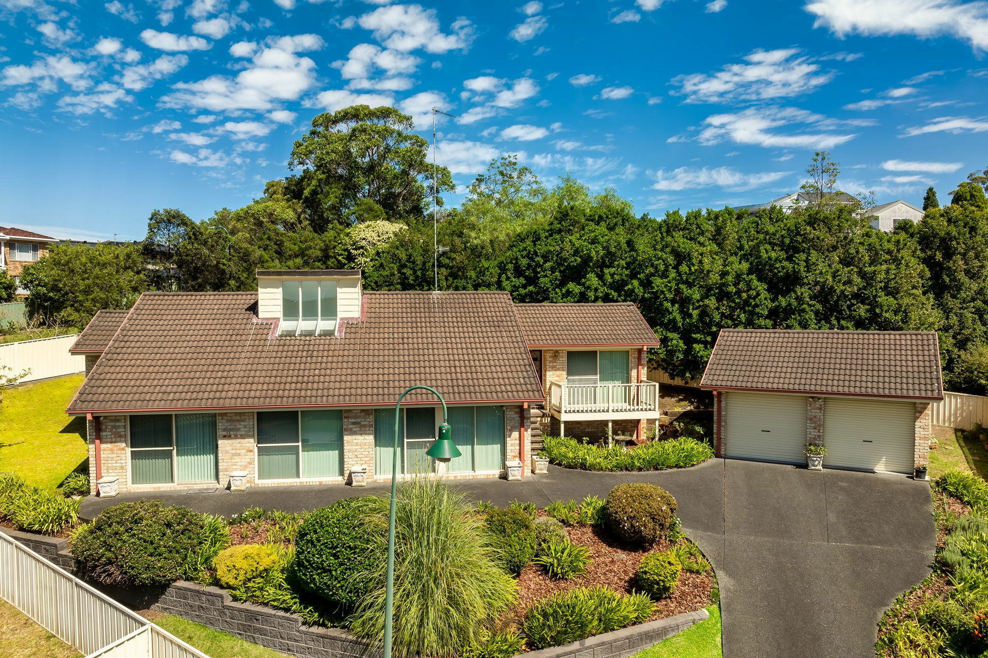 4 Calgarth Court Lakelands NSW - Property Details - LJ Hooker