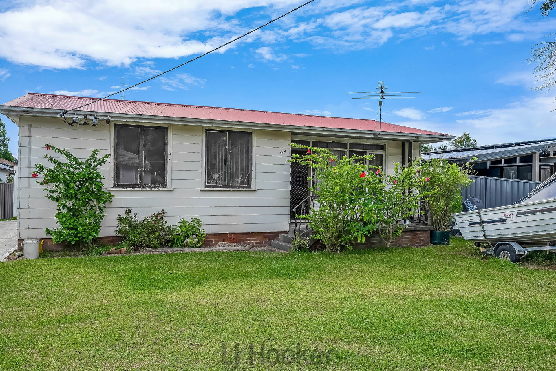 68 Coral Crescent Gateshead NSW - Property Details - LJ Hooker