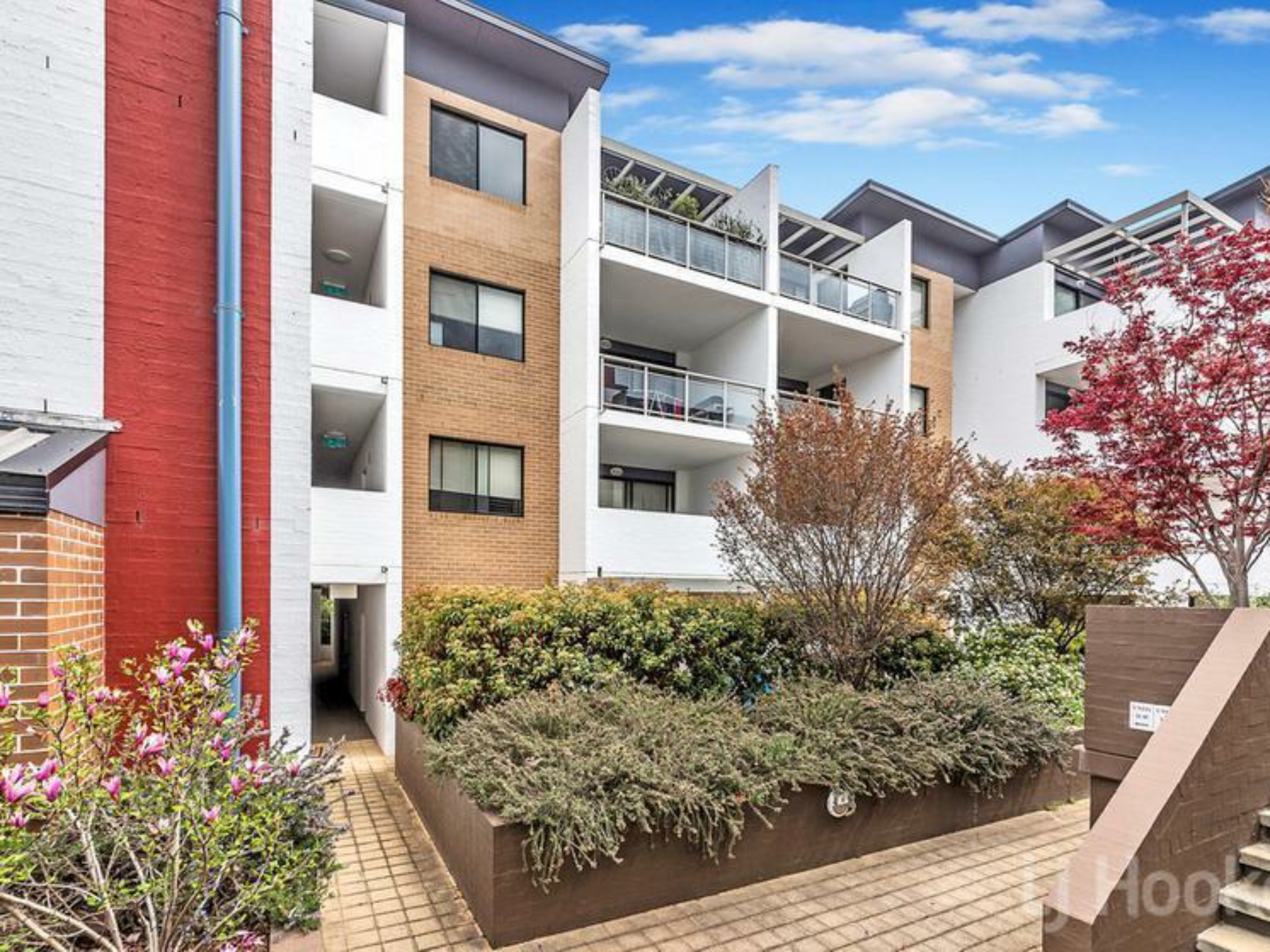 21/3A Stornaway Road Queanbeyan NSW - Property Details - LJ Hooker