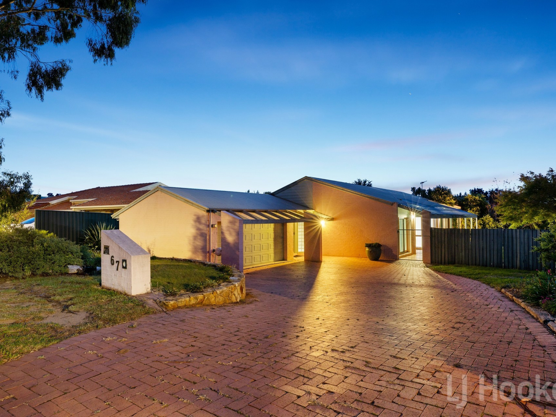 67 Bicentennial Drive Jerrabomberra NSW - Property Details - LJ Hooker