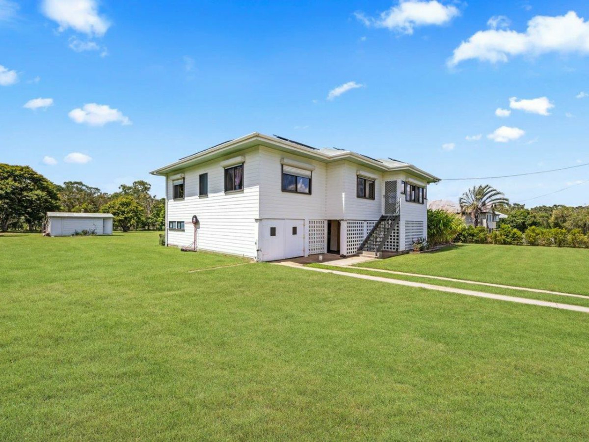 8 Hartley Street Torbanlea QLD - Property Details - LJ Hooker