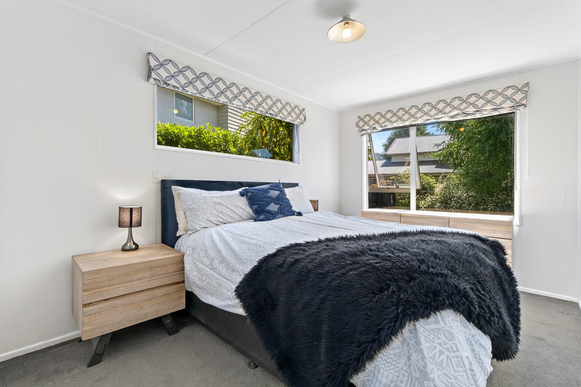 32a Hunter Crescent Wanaka Central Otago / Lakes District - House for ...