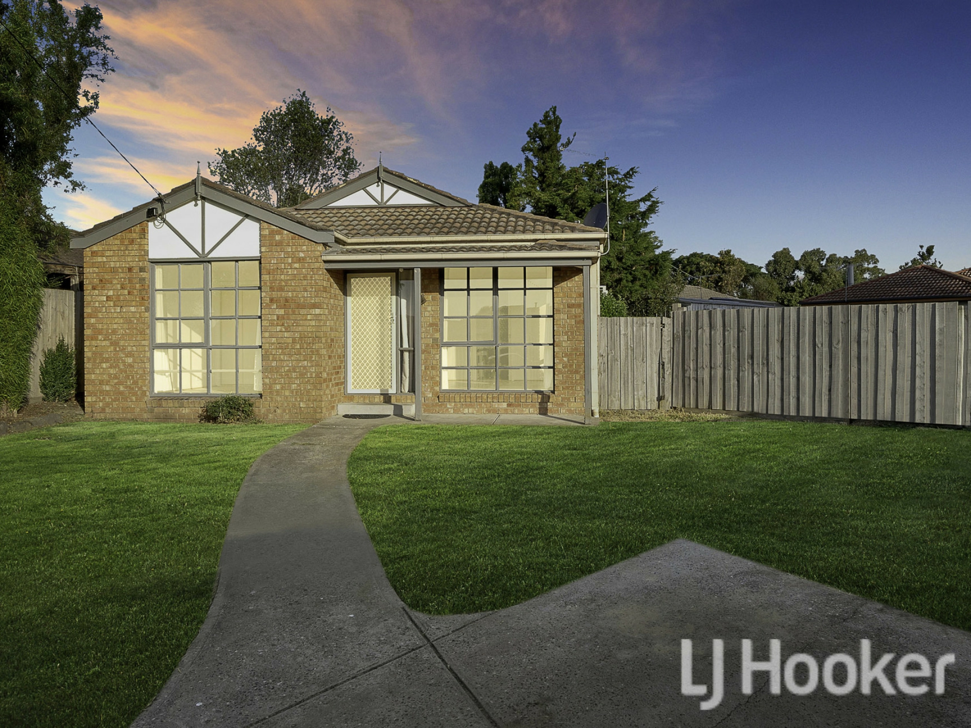 16 Dean Court Cranbourne West VIC - Property Details - LJ Hooker