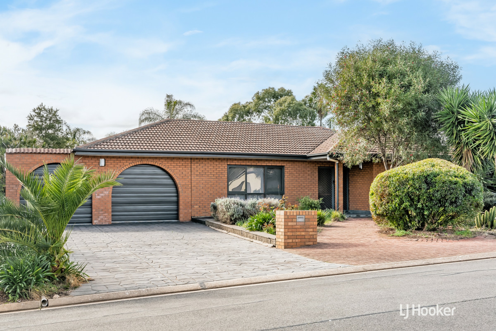 13 Olinda Street Craigmore SA - Property Details - LJ Hooker