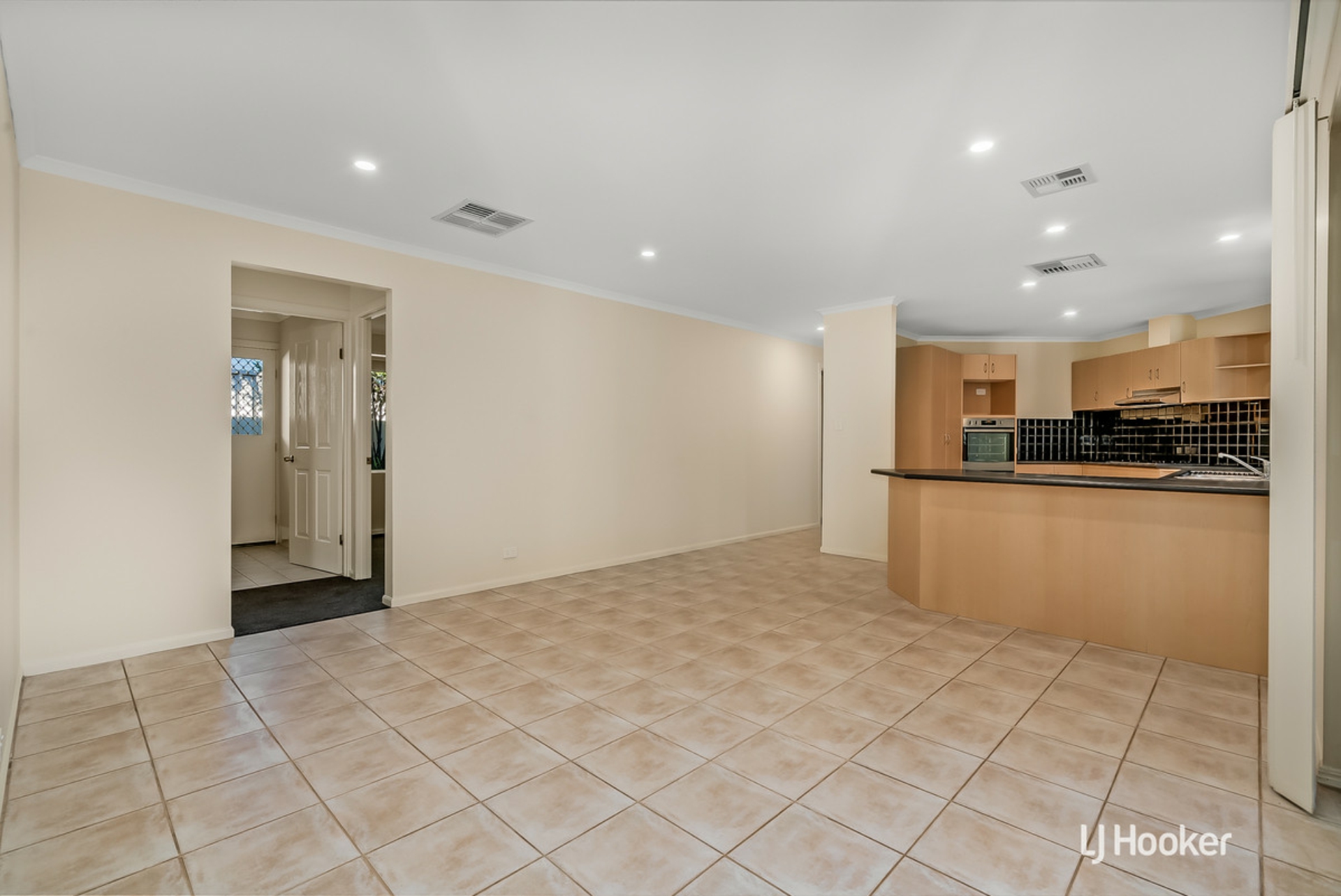 127 Somerset Grove Craigmore SA - Property Details - LJ Hooker