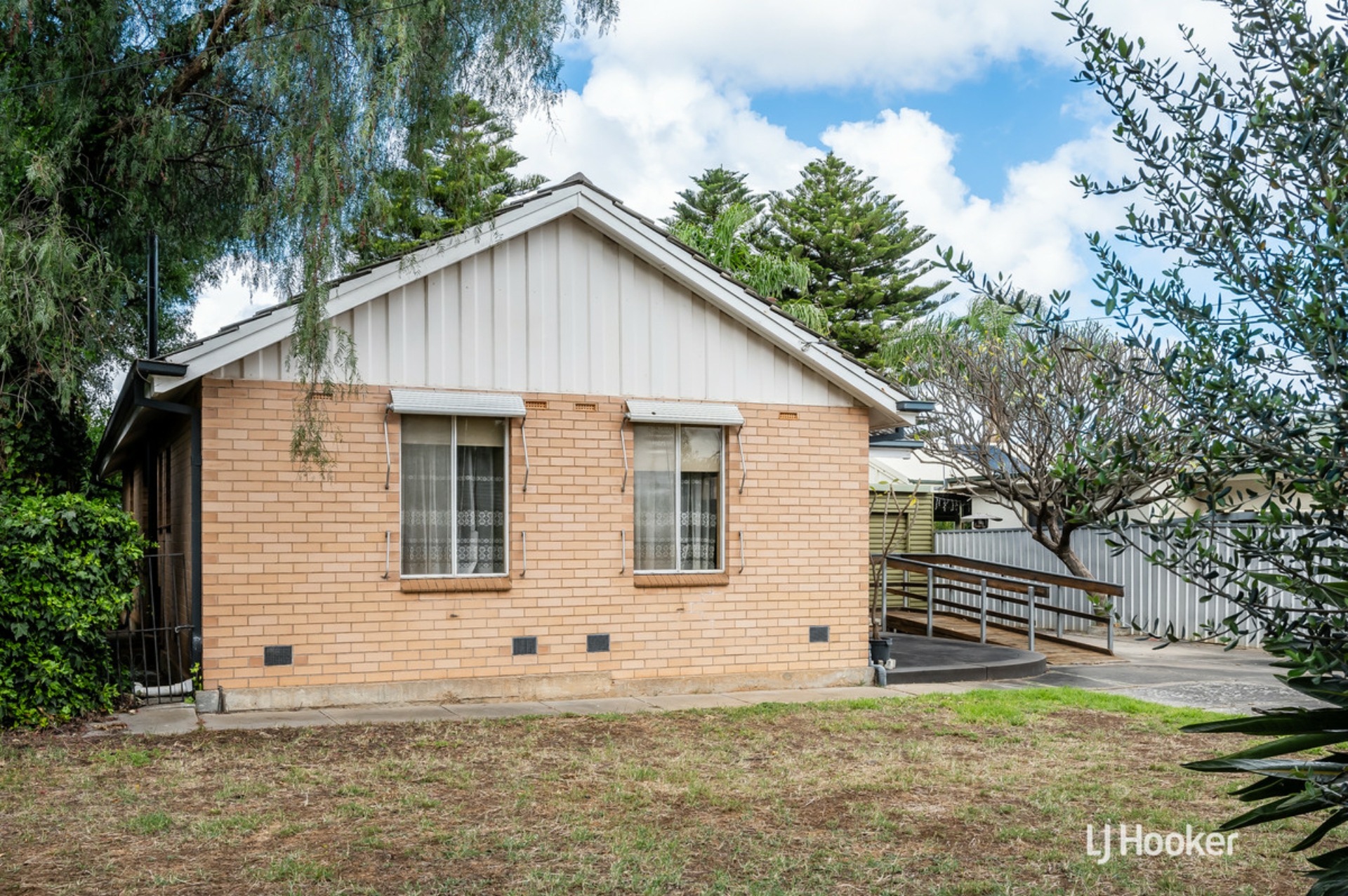 18 Deptford Street Elizabeth Grove SA - Property Details - LJ Hooker
