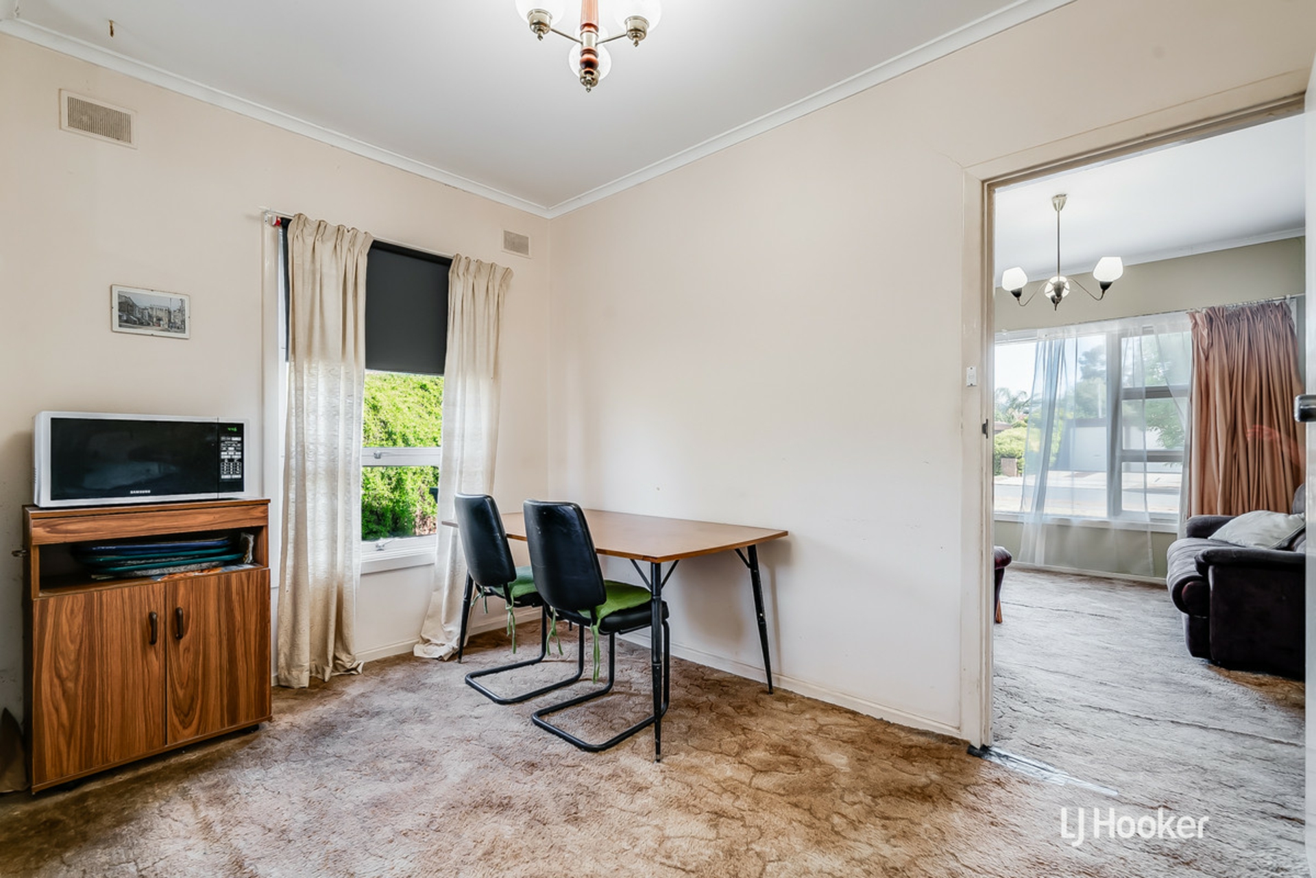 12 Crabb Road Smithfield Plains SA - Property Details - LJ Hooker