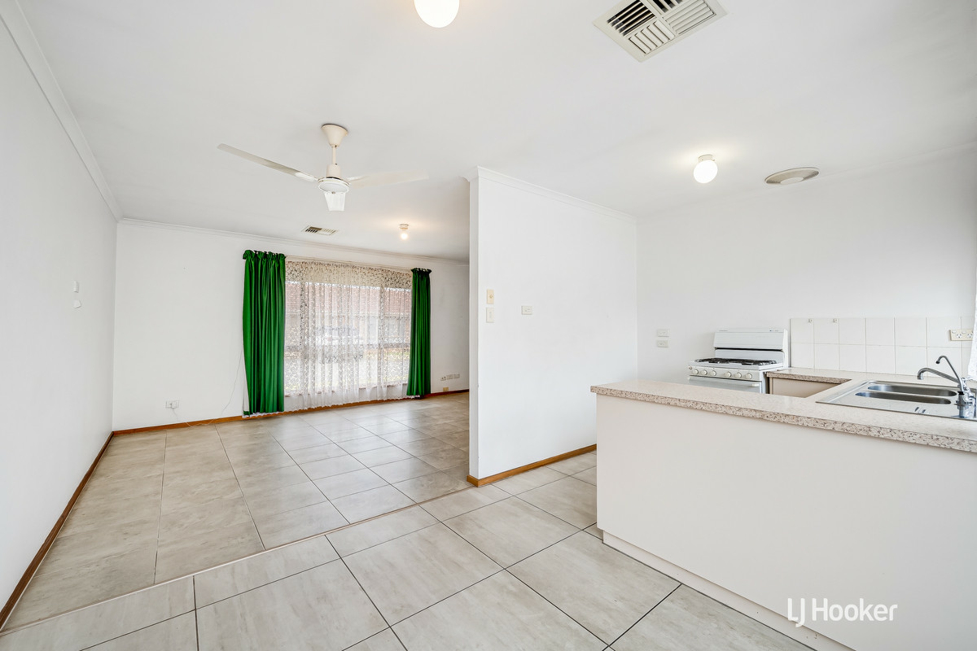 36/23 Russell Row Paralowie SA - Property Details - LJ Hooker